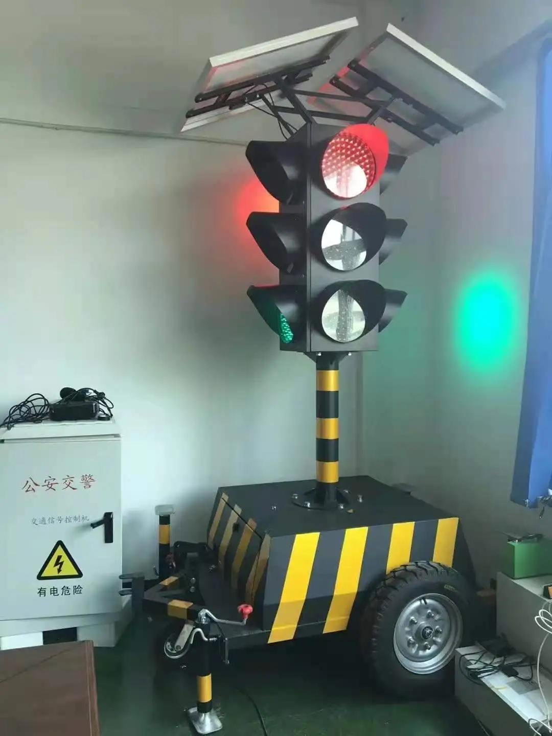 Wireless Traffic Light Control System Solar Mobile Portable Traffic ...