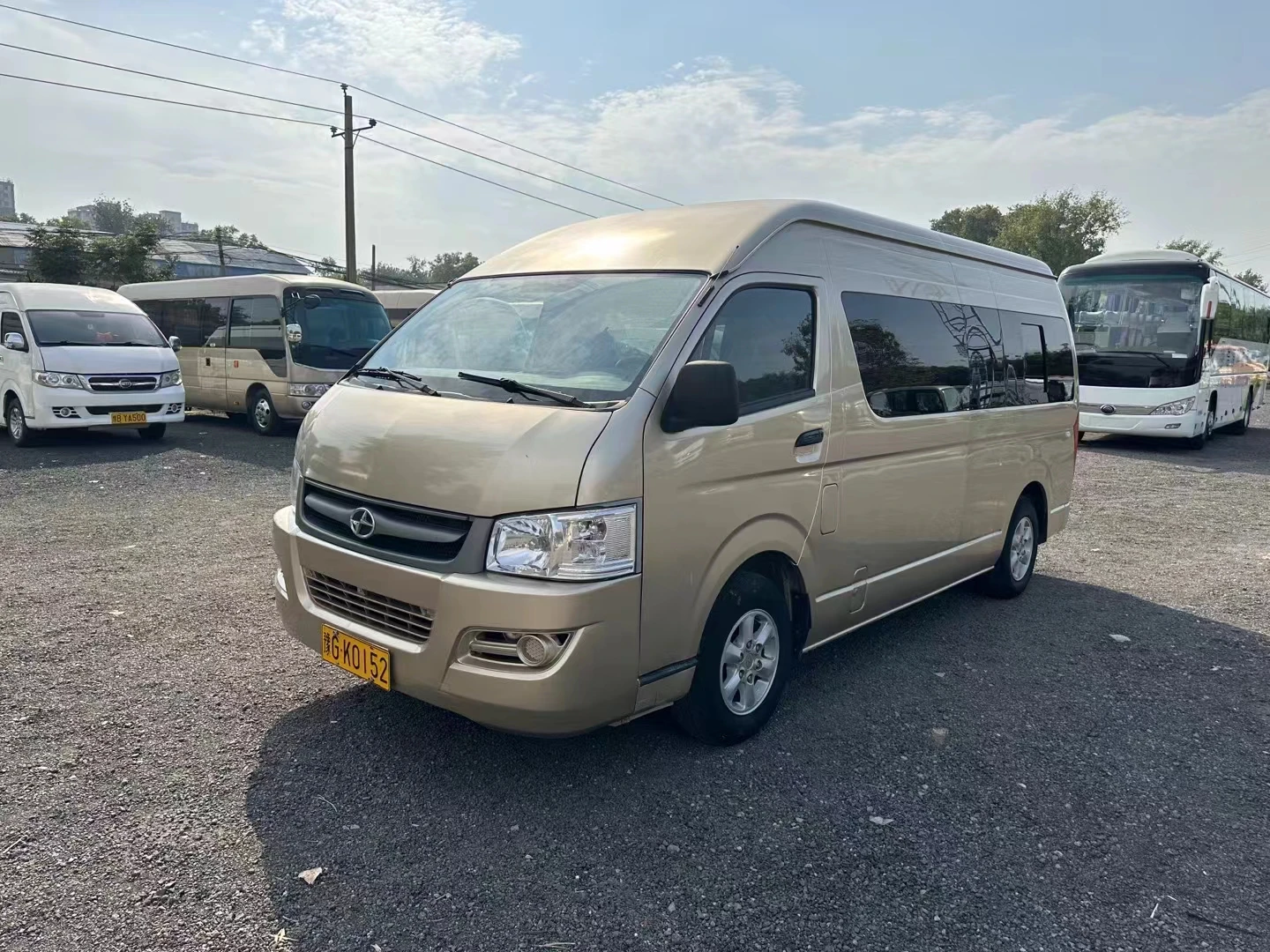 9 Seats Hiace Van - Manual Transmission - Euro 3 Emission