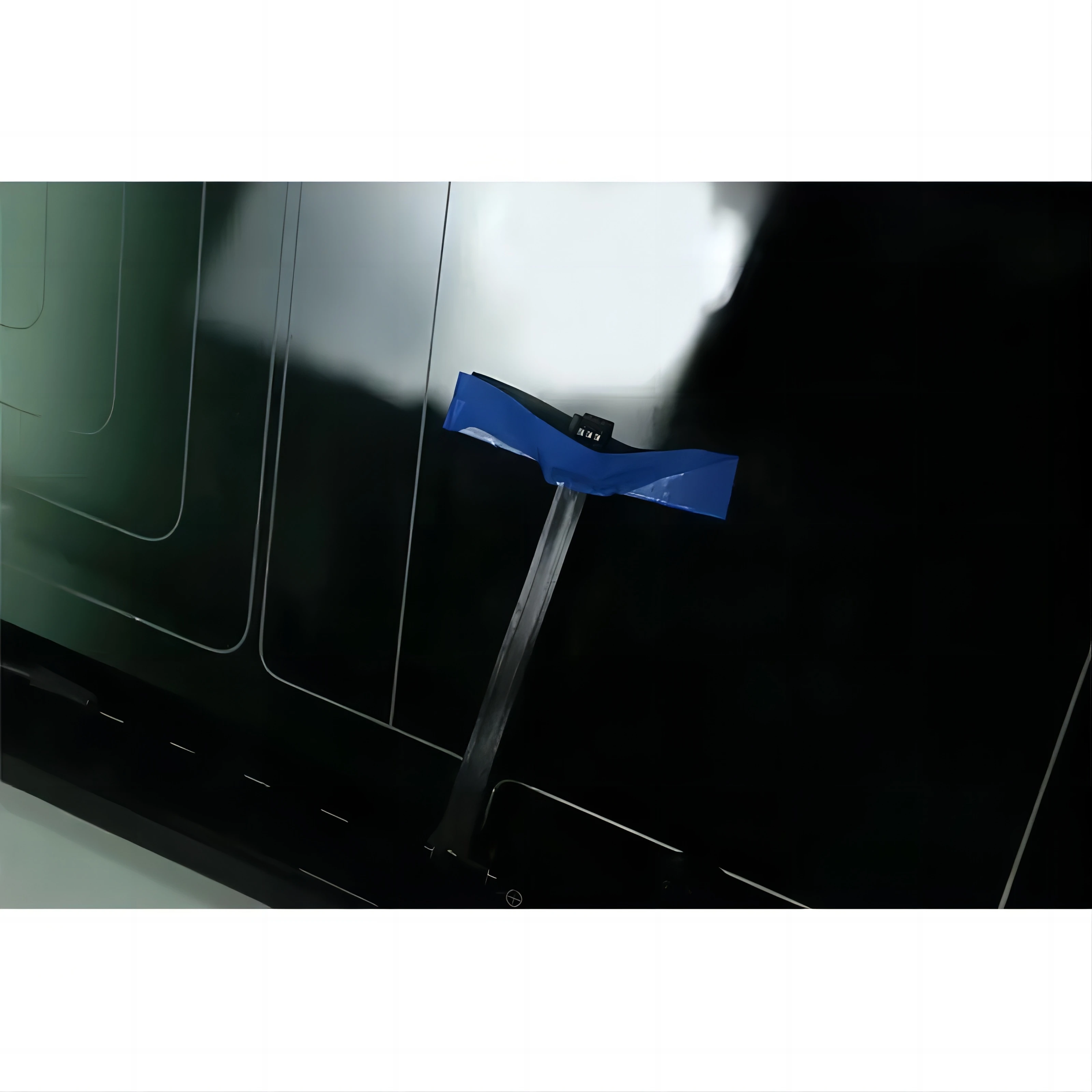 Tesla Model 3 Rear Windshield Glass 1472925-00-B