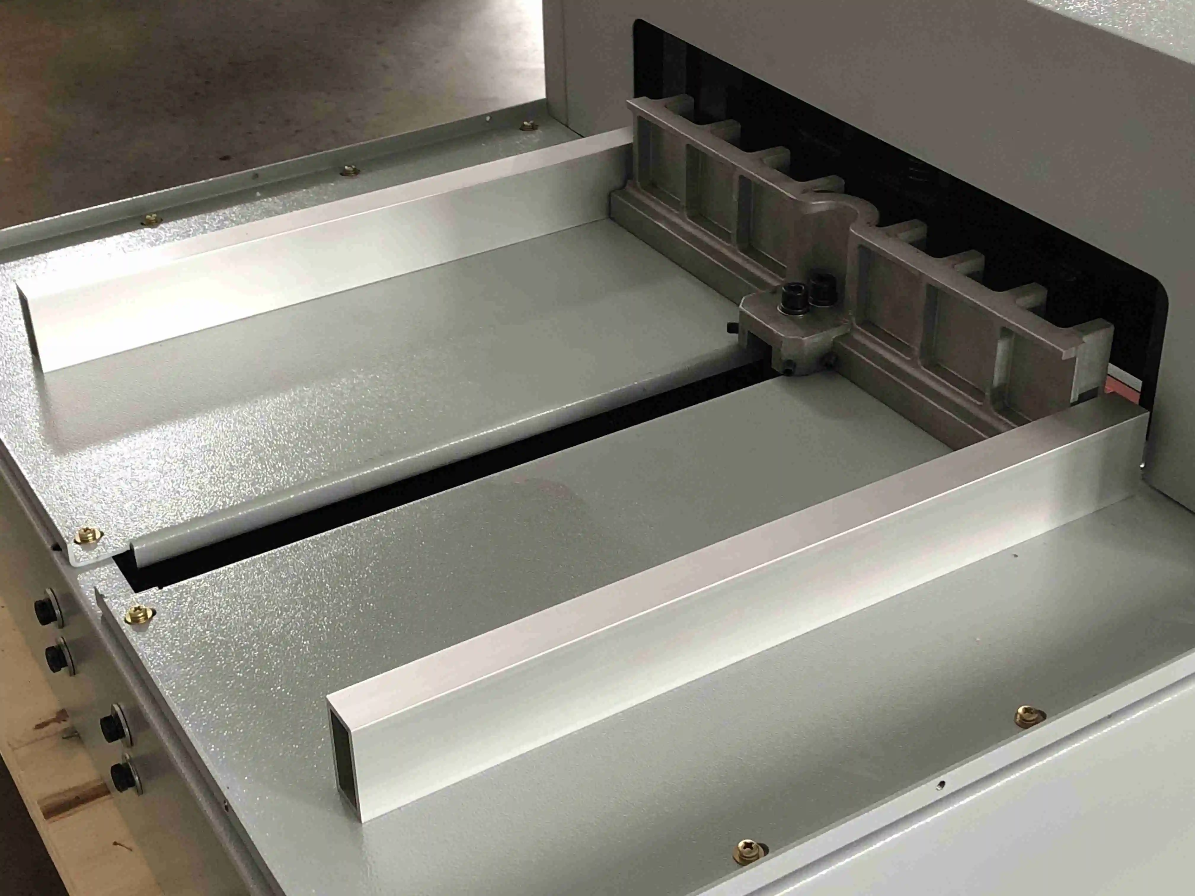 FRONT E330S Desktop Paper Cutter - Easy Operation & Precision