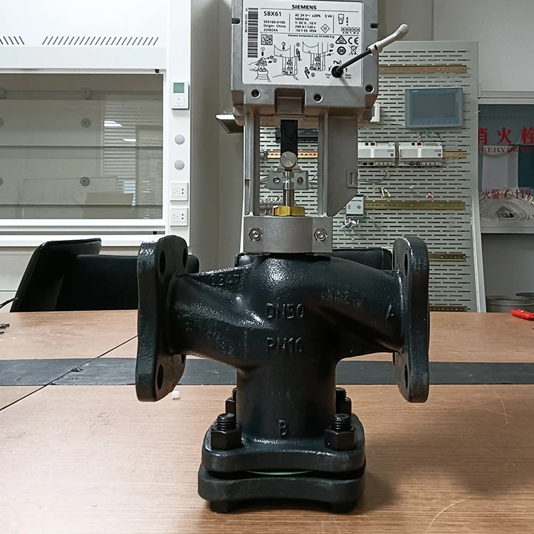 NEW SIEMENS Electric VALVES VXF47.150 2-port Seat Valves PN16, Flanged ...