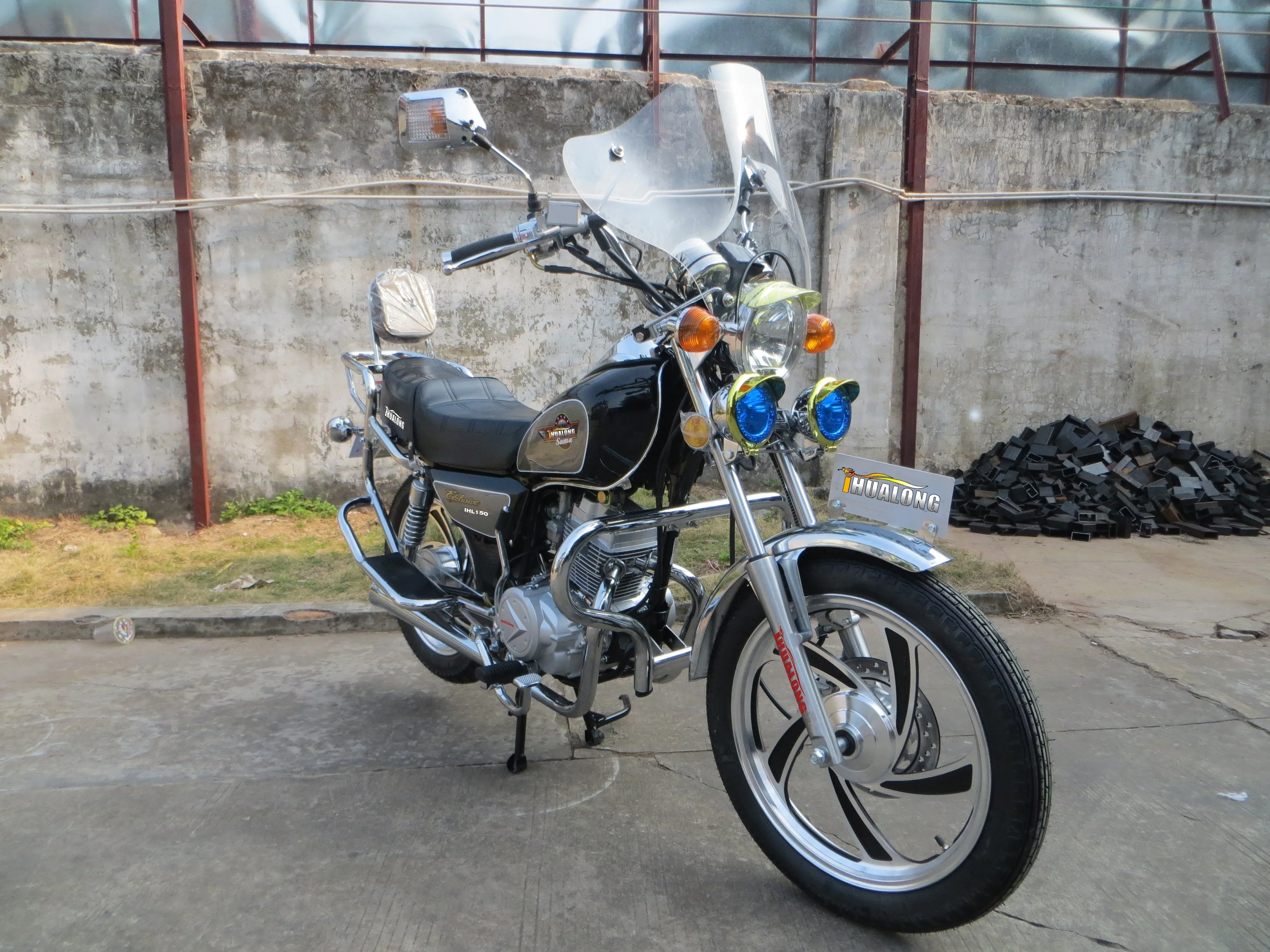 Japanese Chopper Motorcycle Cruiser Model - HOND Luxury