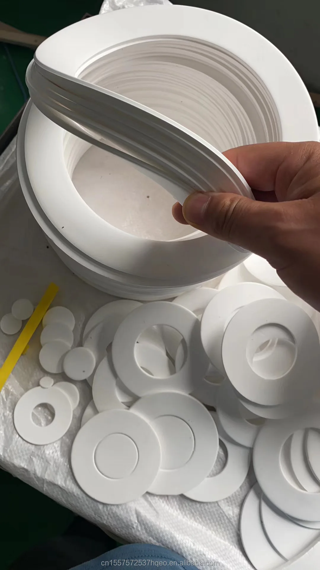 Expanded PTFE Sheet Gasket Board Roll Soft White PTFE Manufacturer ...