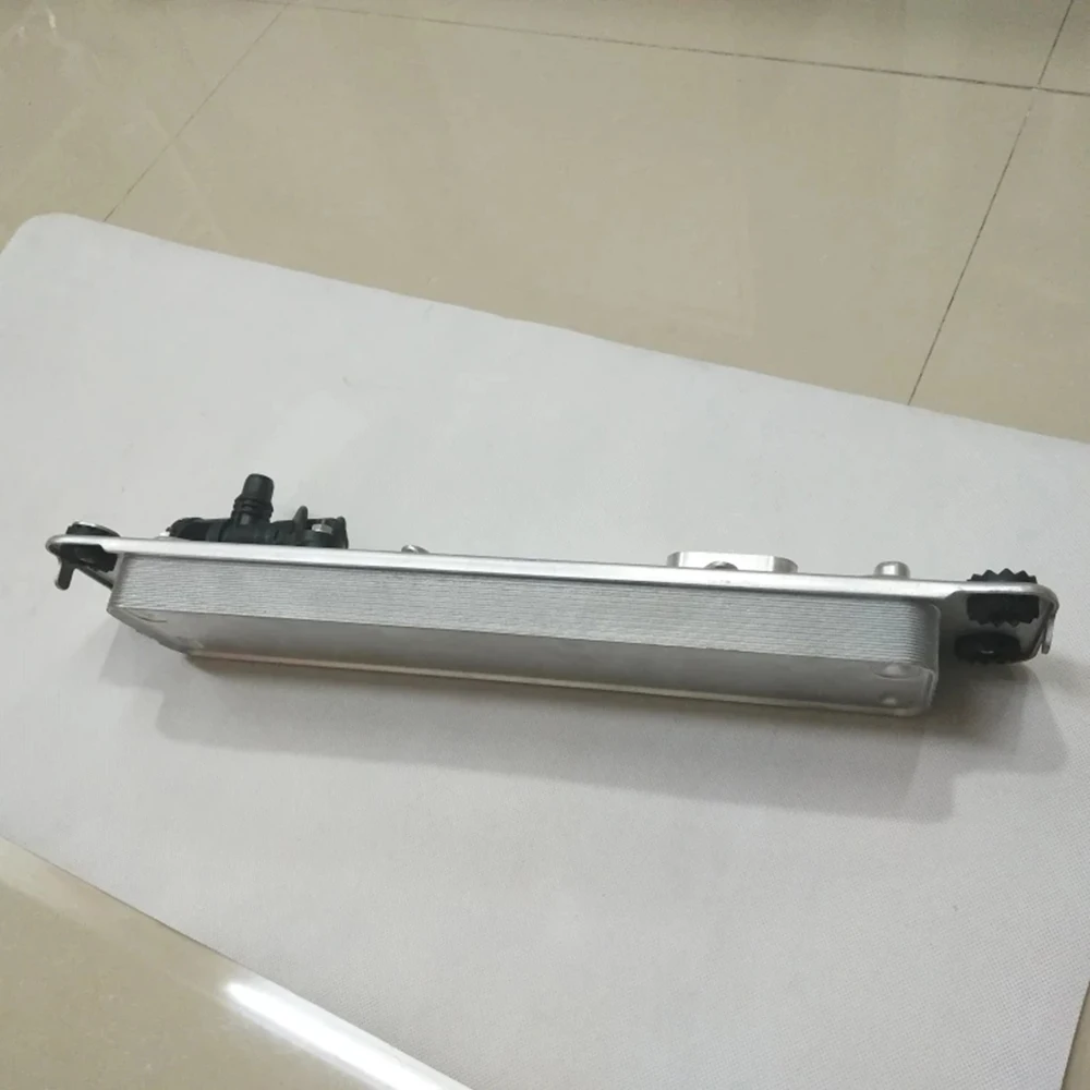 17217553389 油冷却器，带恒温器的新变速箱油冷却器，适用于 Bmw E70 X5 X6 - Buy 17217553389 油冷却器 ...