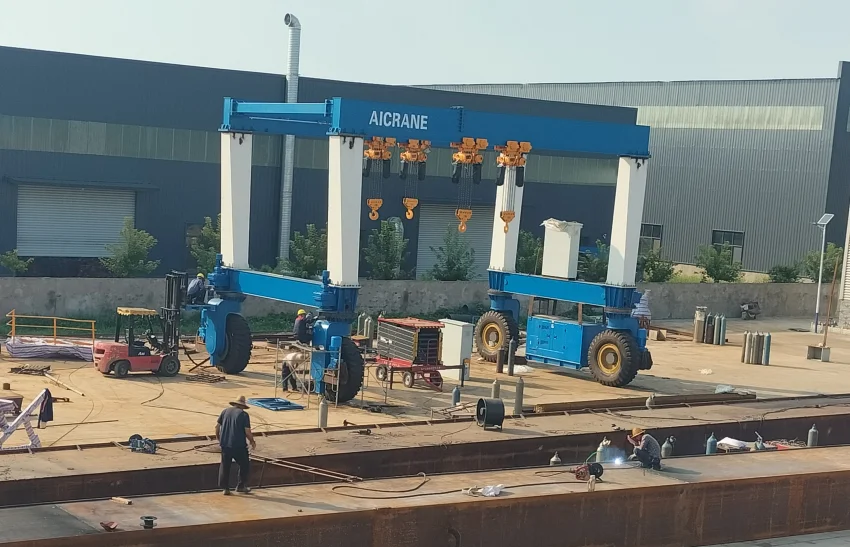 Shipyard Using Travel Lift Hoist Yacht Crane 150ton 200ton 250 Ton Boat ...