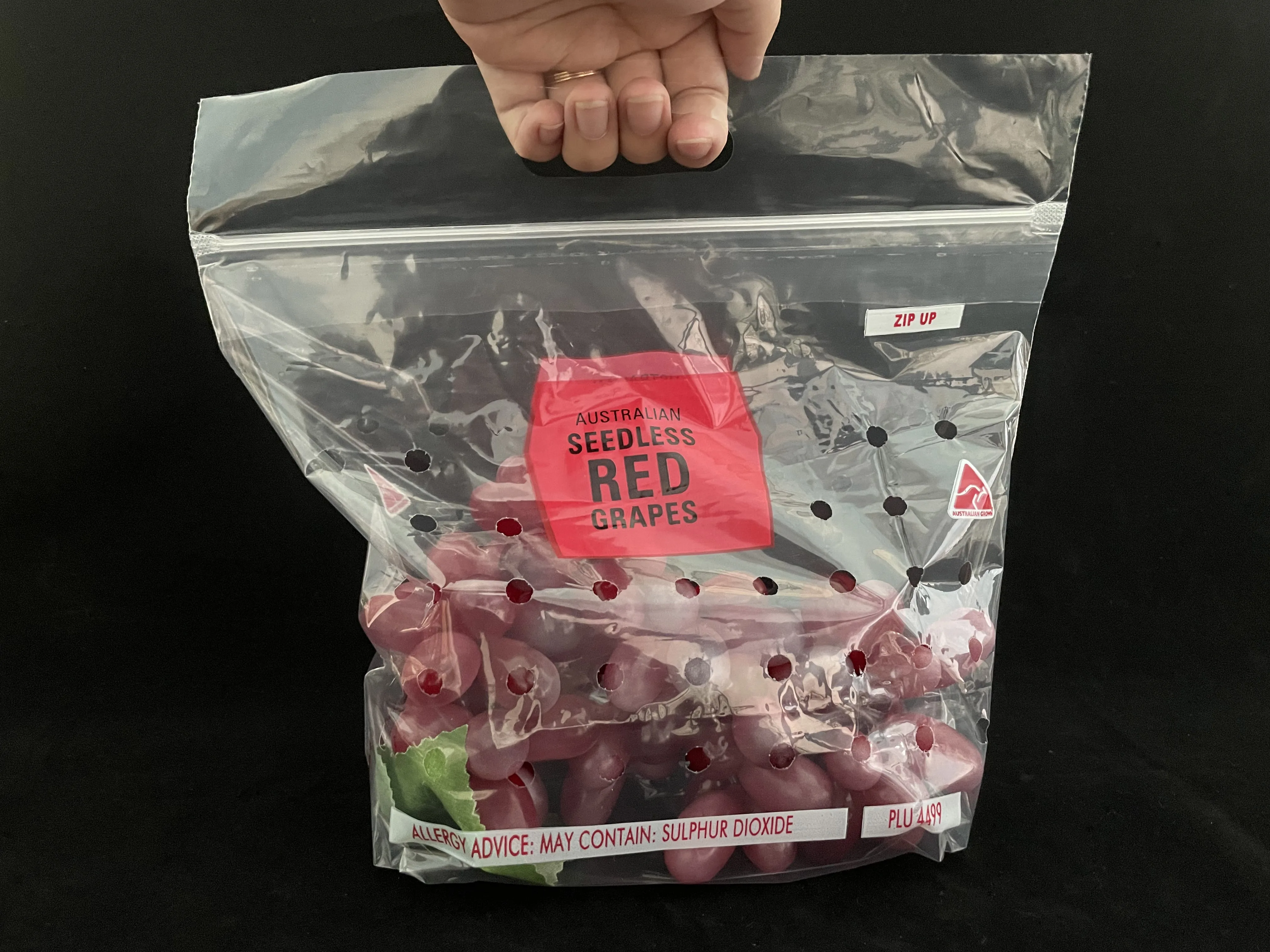 Red Seedless Grapes Bag Resealable Zipper Handle Hanging Lip Breathable ...
