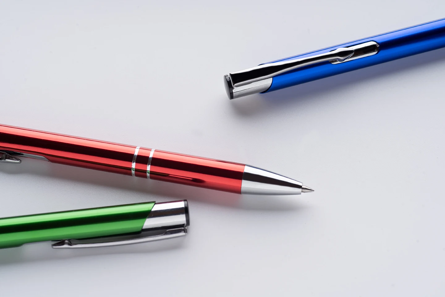 Luxury Metal Pens with Custom Logos - Perfect Gifts