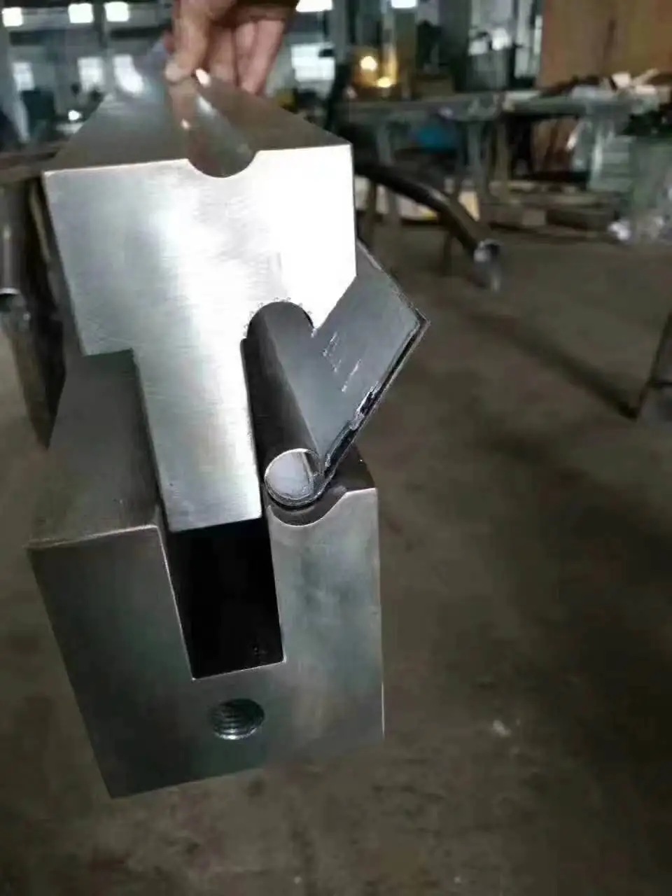 Press Brake Tooling - Durable & Efficient Bending Solutions