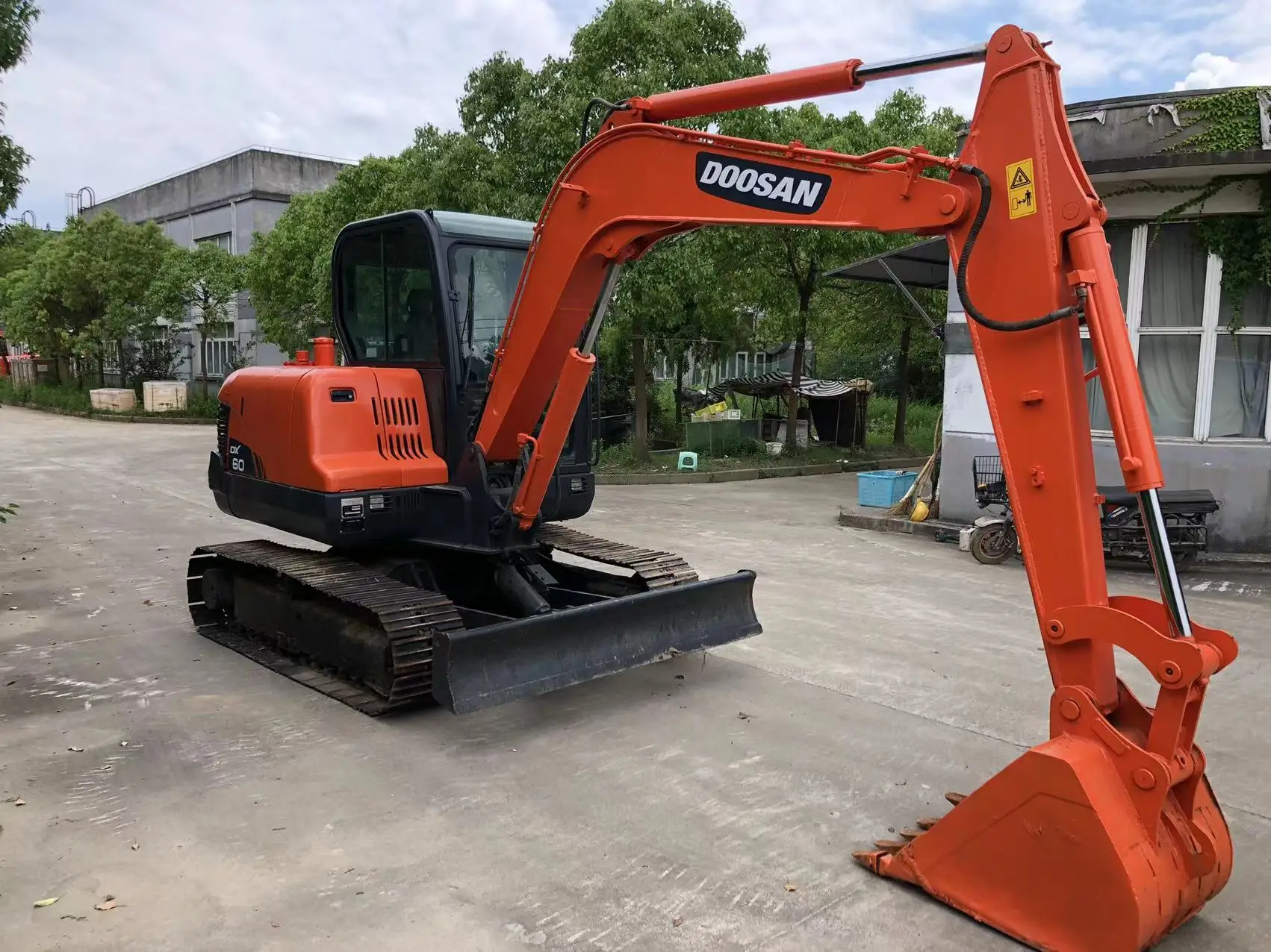Used Excavator Doosan Dx60 Dx60-5b Dx60-9c Dx60r Mini Grader Used ...