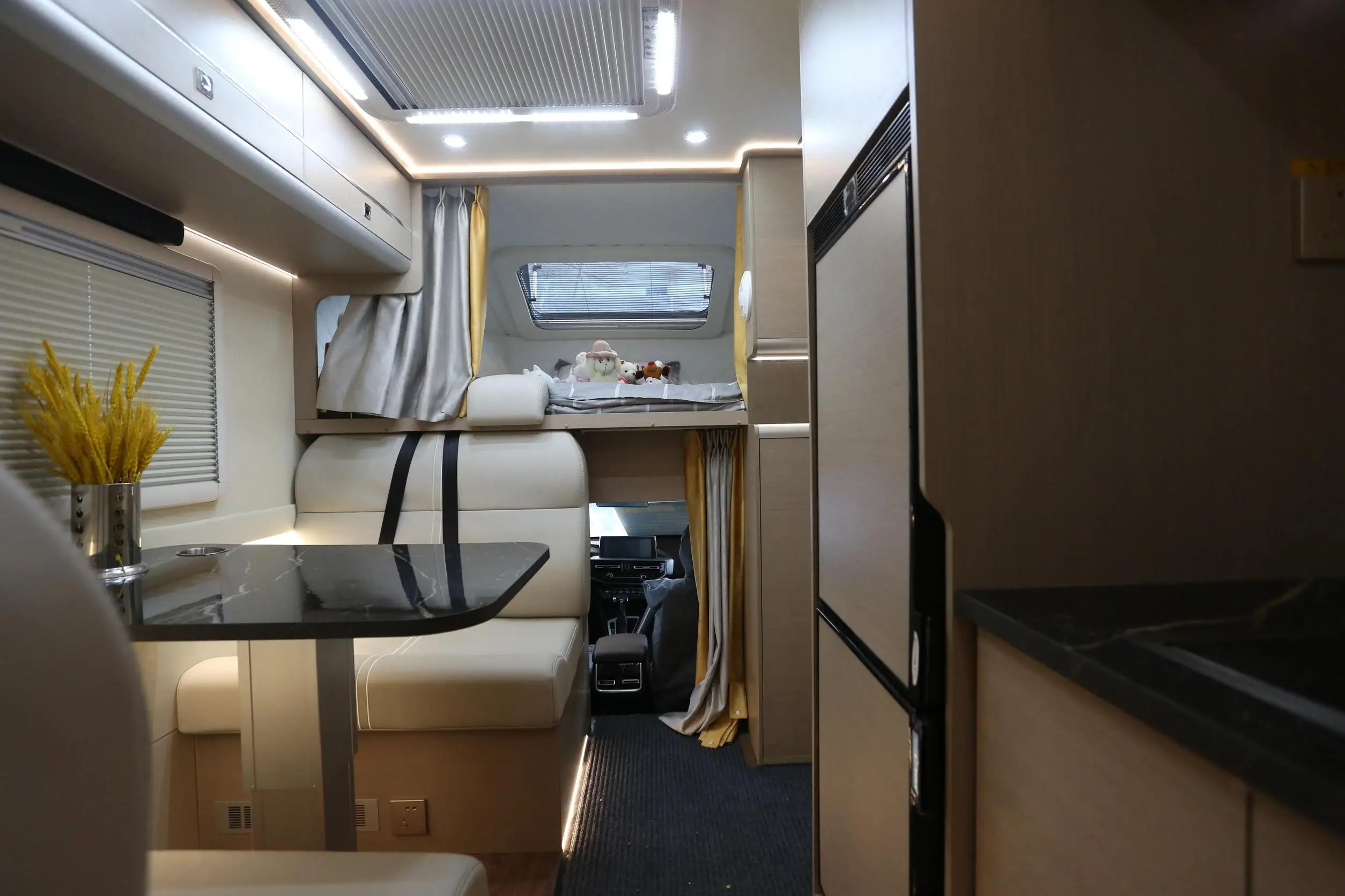 Luxury RV Touring in China - Changan Fengjing Camper Van