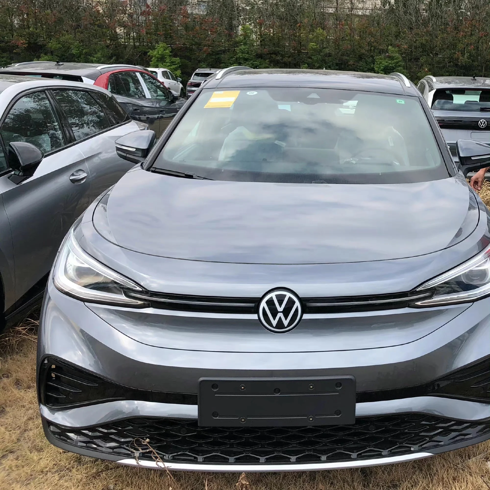 VW ID4 ID6 Electric Suvs - Efficient & Reliable Vehicles