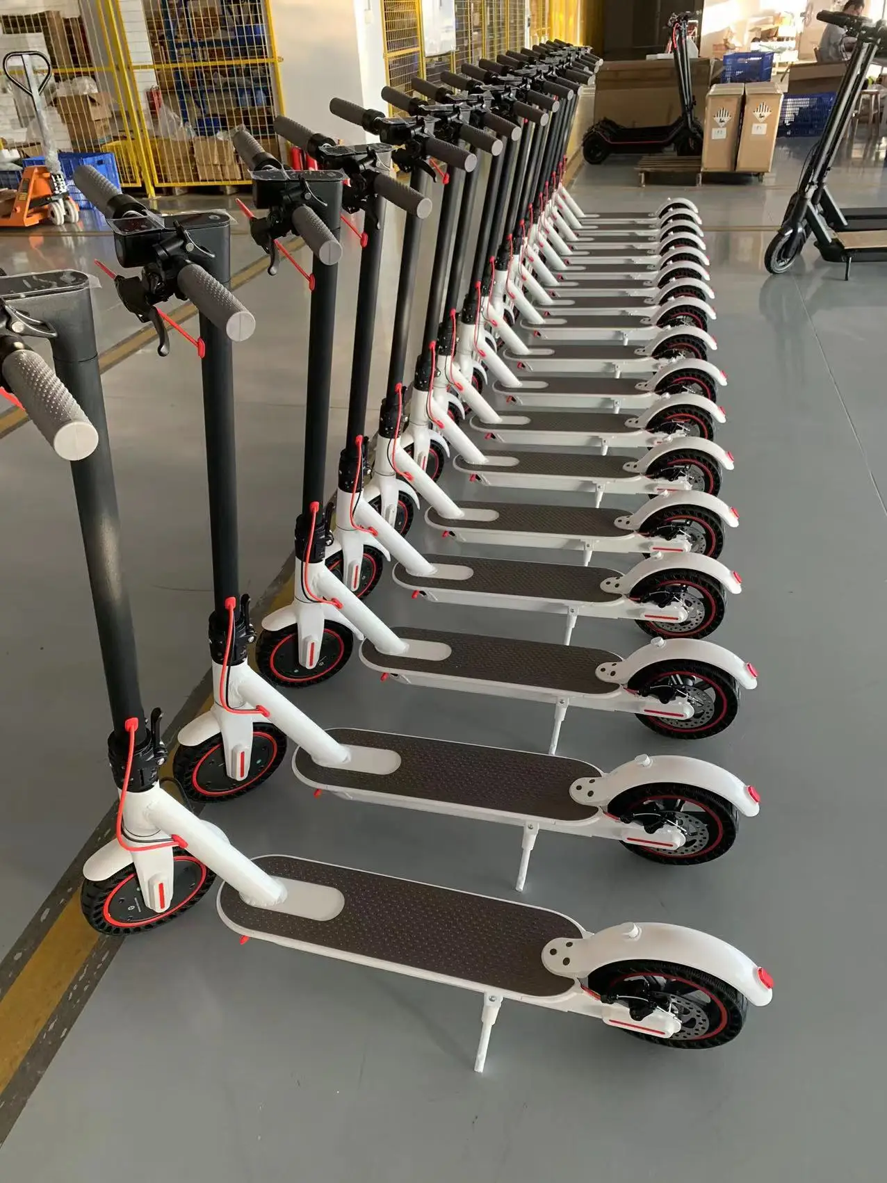 Eu Usa Warehouse Electric Scooters Foldable 8.5inch Tire 250w 350w 500w ...