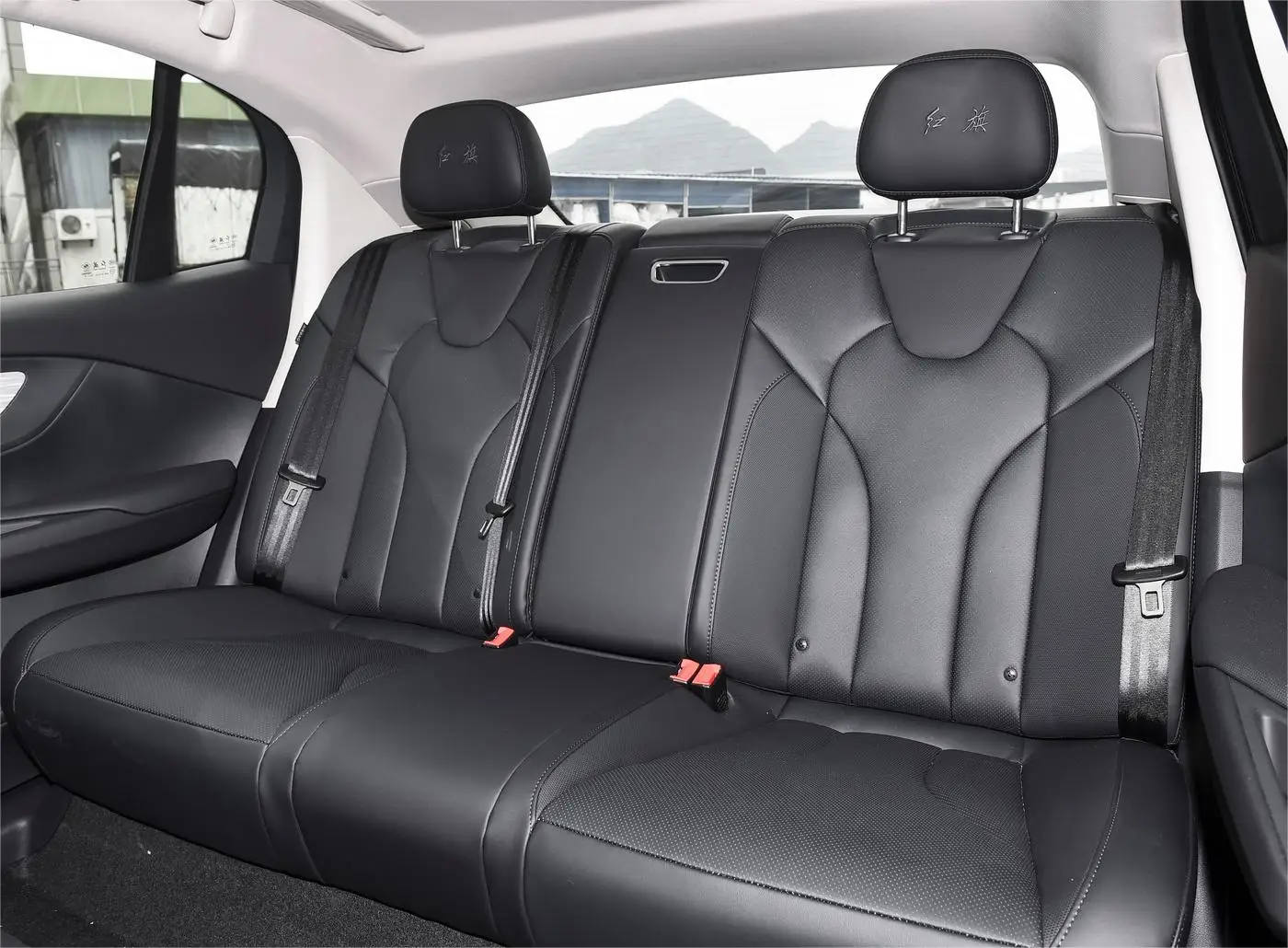 Hongqi Eqm5 Electric Car 2024 Model High Capacity Battery Sedan Uz Uesd ...