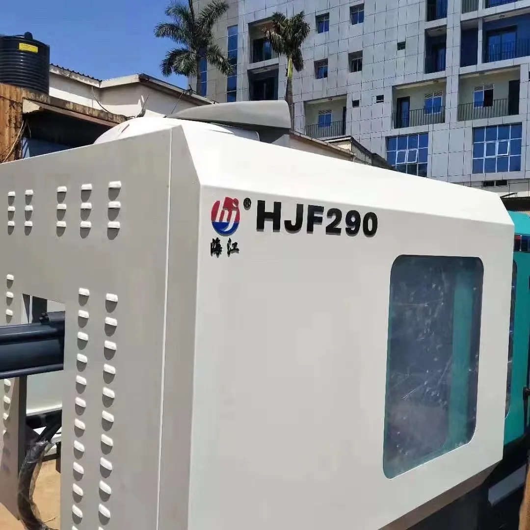 Husky 500 Ton Injection Molding Machine - Easy to Operate