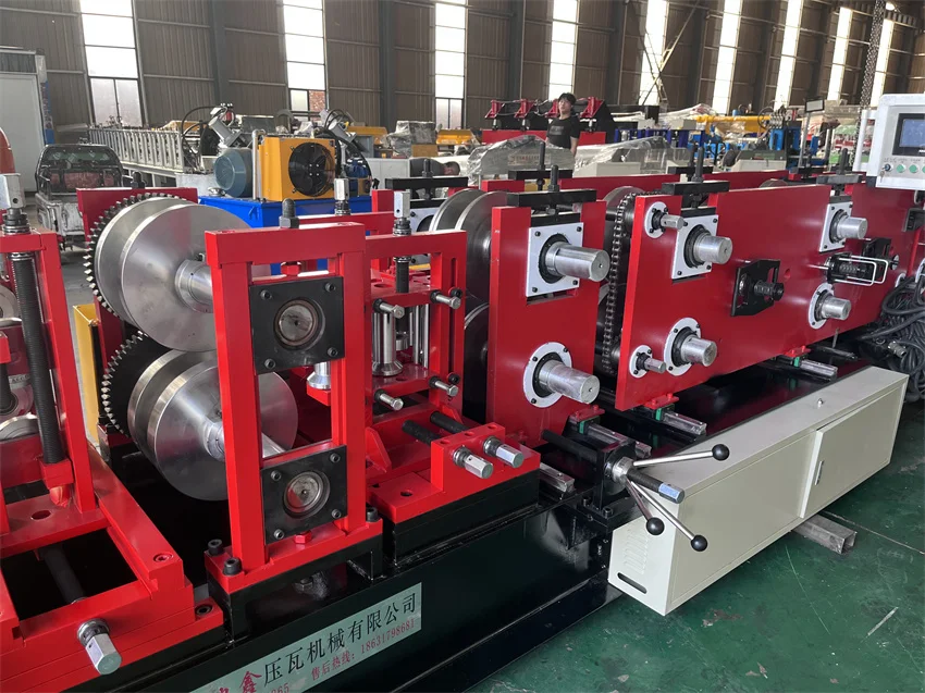 Custom Ordered Cz Purlin Roll Forming Line C Shaped Tile Machinery with ...
