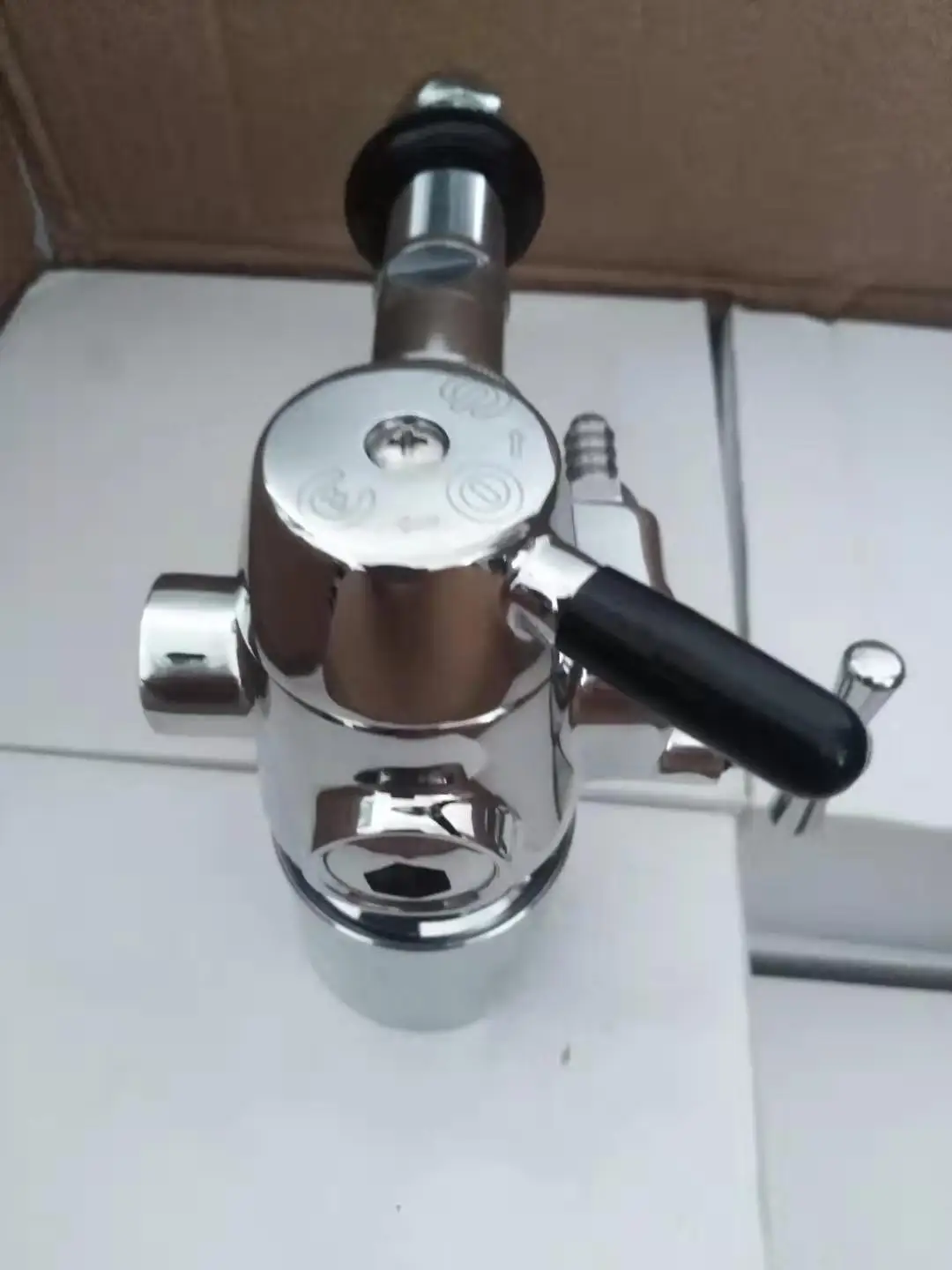 Efficiently Fill Beer Bottles with Latis Home Brewing Tank