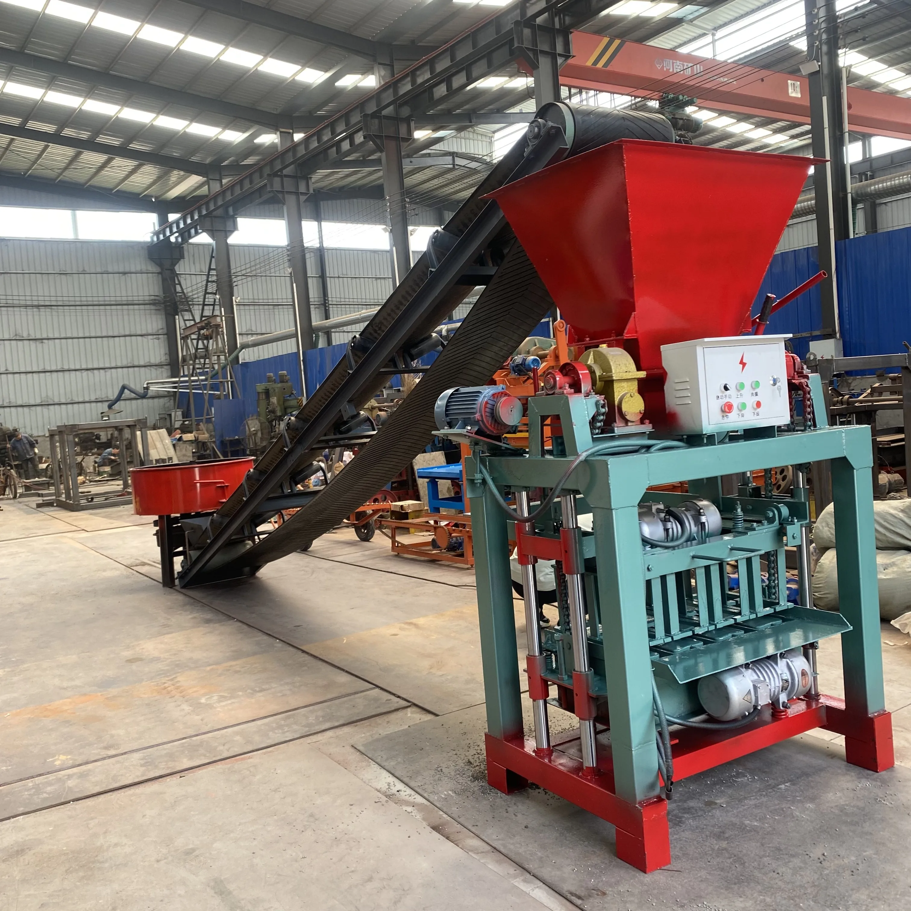 Automatic Cement Block Moulding Machine - Durable & Efficient