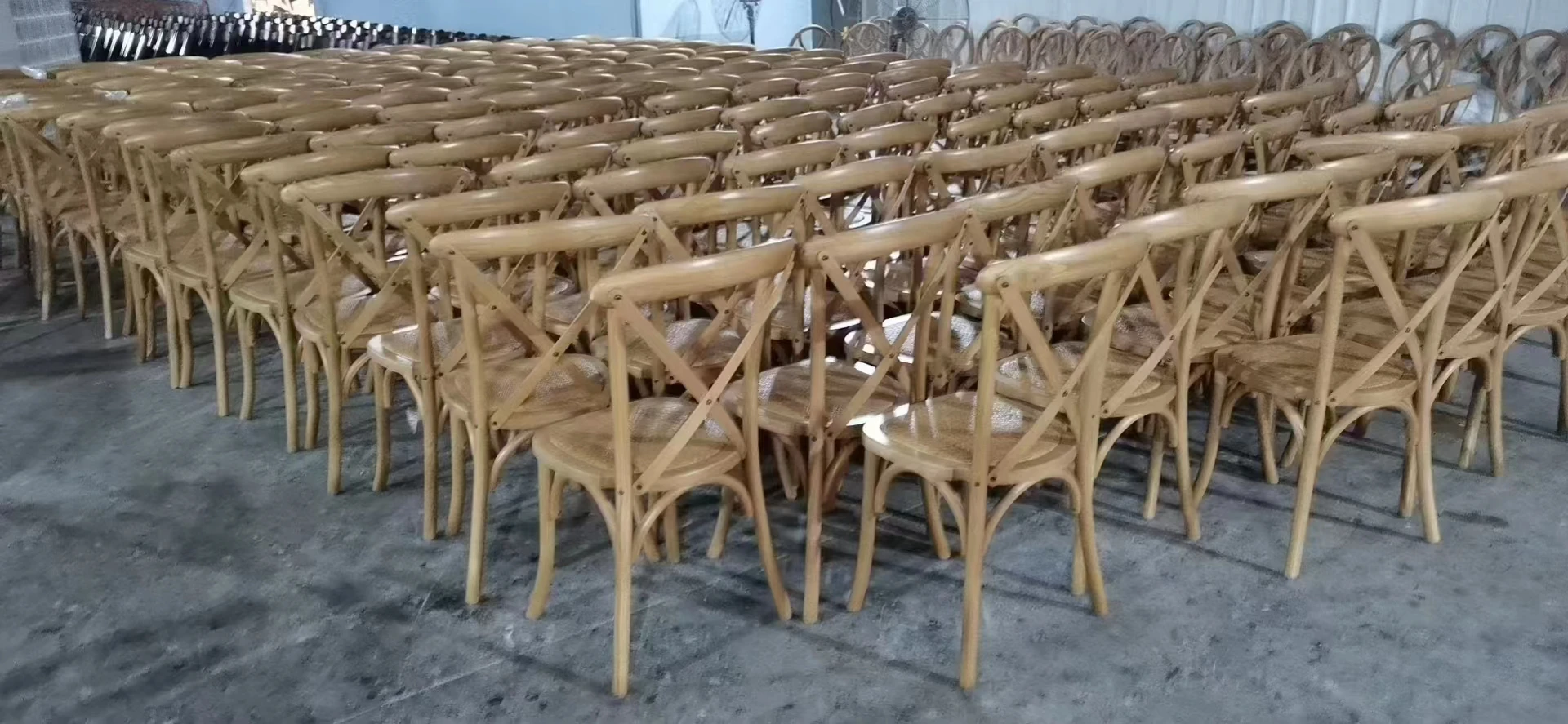 Wholesale Stackable Beech Oak Crossback Chairs for Modern Dining
