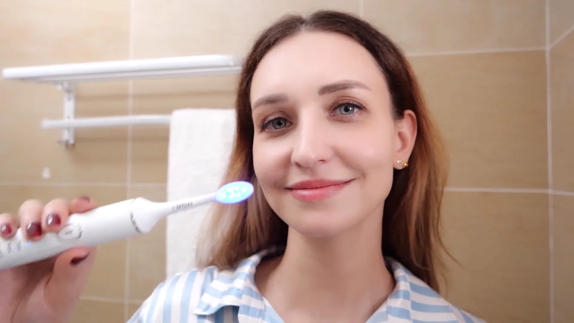 Wholesale Sonic Tooth Brush Automatic Wireless Charging Oscillating ...