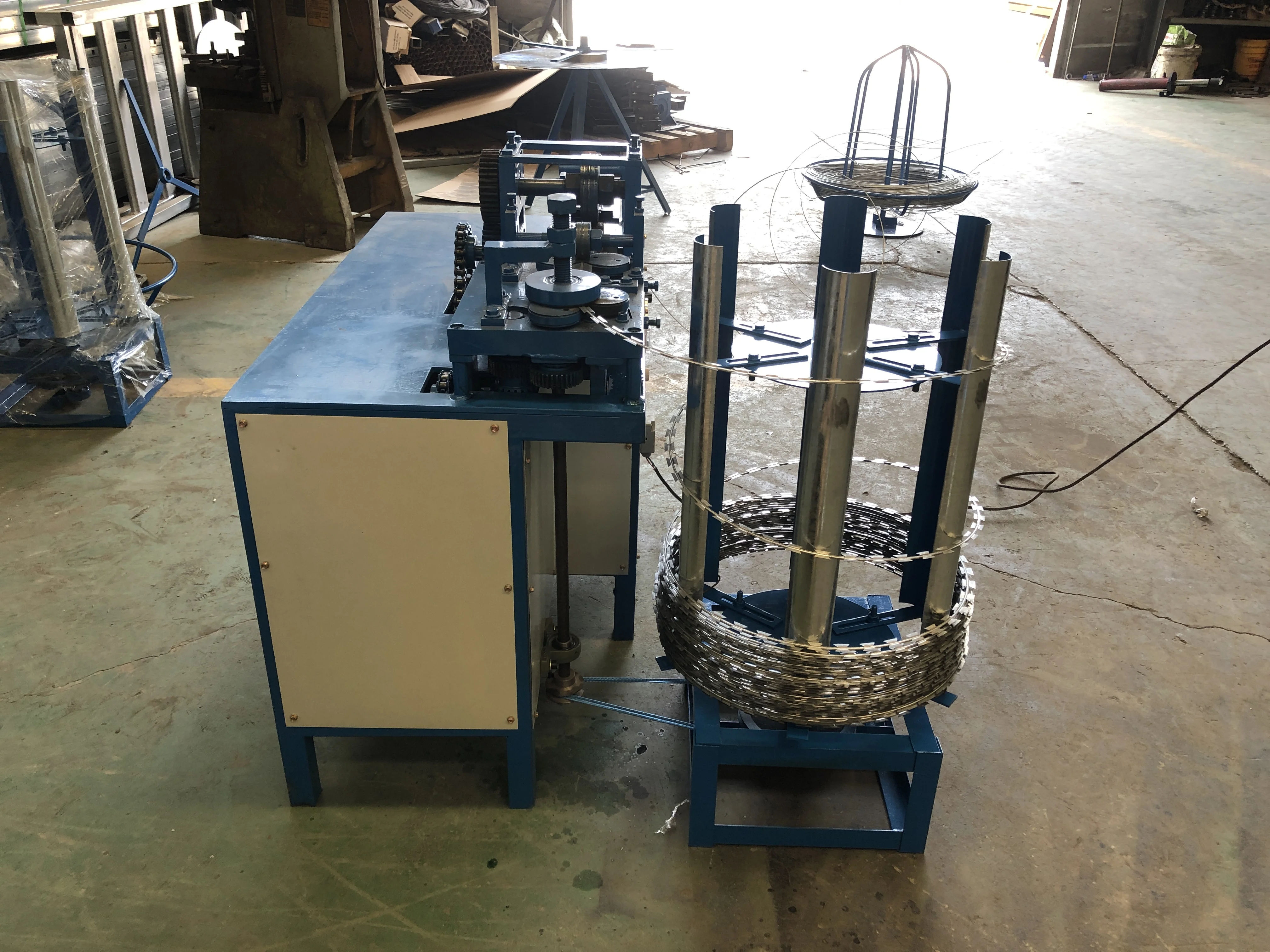 Stainless Steel Concertina Razor Strip Wire Coiling Machine - Buy Razor ...