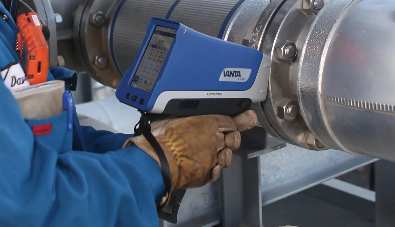 Olympus VANTA Handheld XRF Analyzer with 1-Year Warranty for Accurate ...