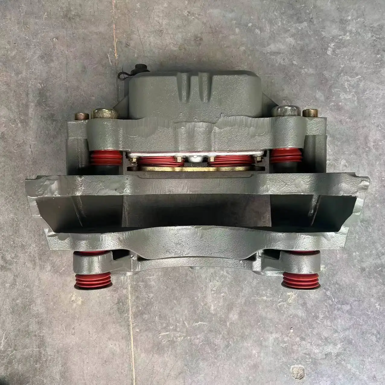 Sinotruk Howo 380 Wheel Brake Clamp Body Assemblyaz9100443410 ...