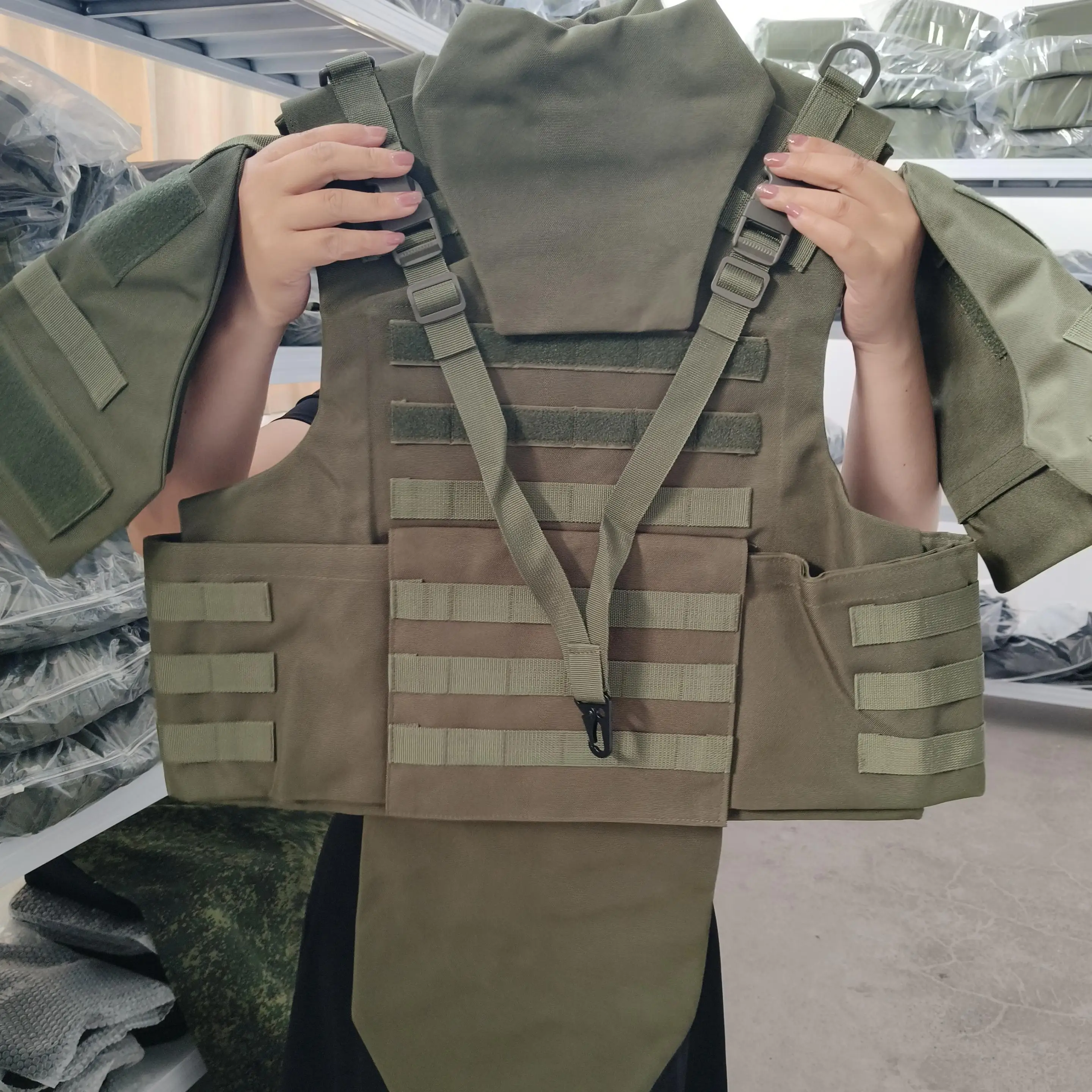 Wholesale Green and Black Tactical Vests, Nylon Oxford Fabric CS Safety ...
