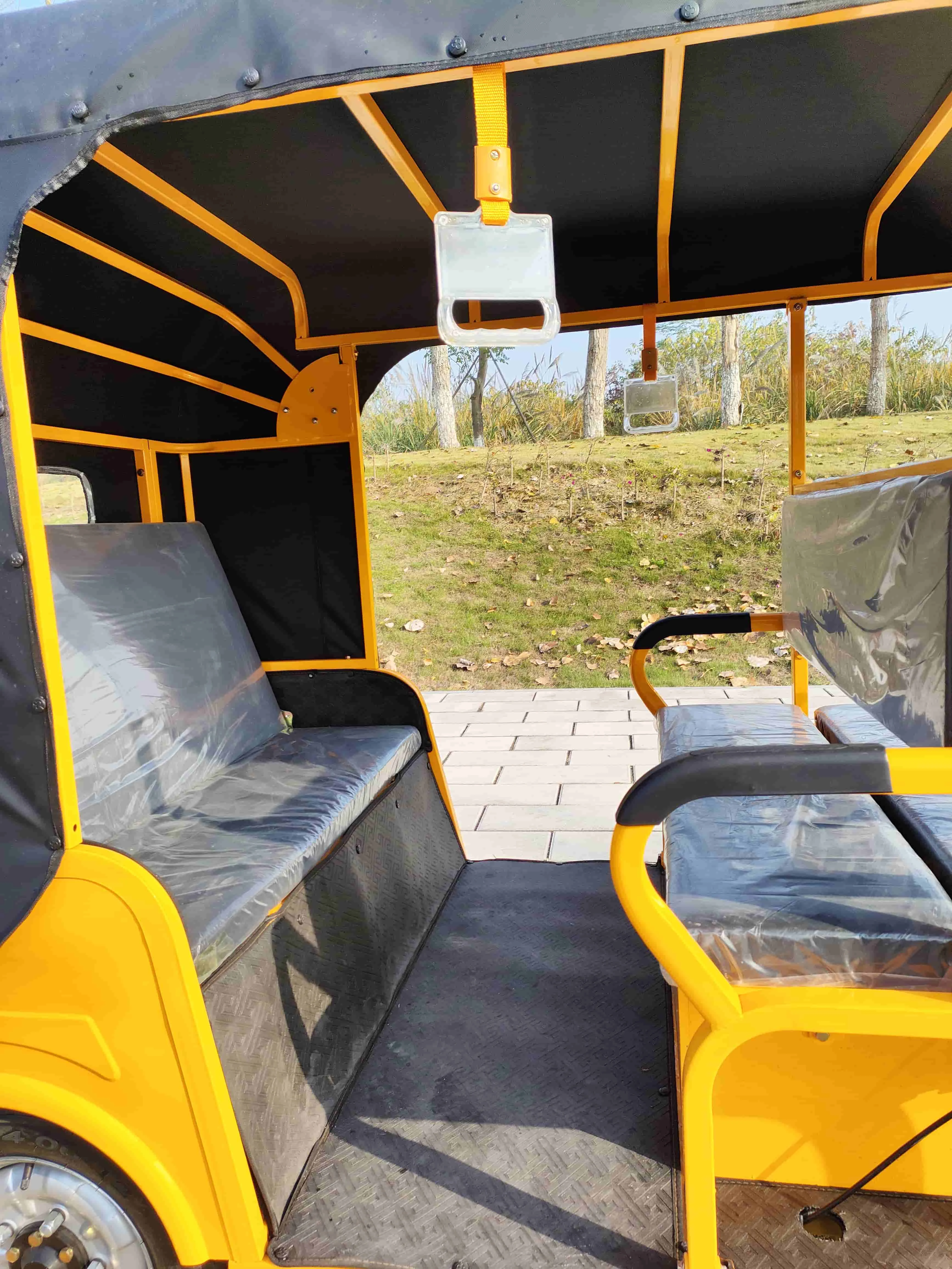 Sunsen Bajaj 1000W Electric Tuktuk - Efficient Passenger Transport