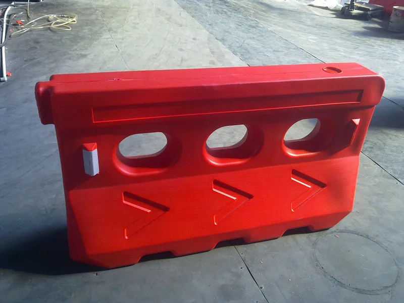 Factory Wholesale Road Highway Plastic Water Filled Road Safety Barrier ...
