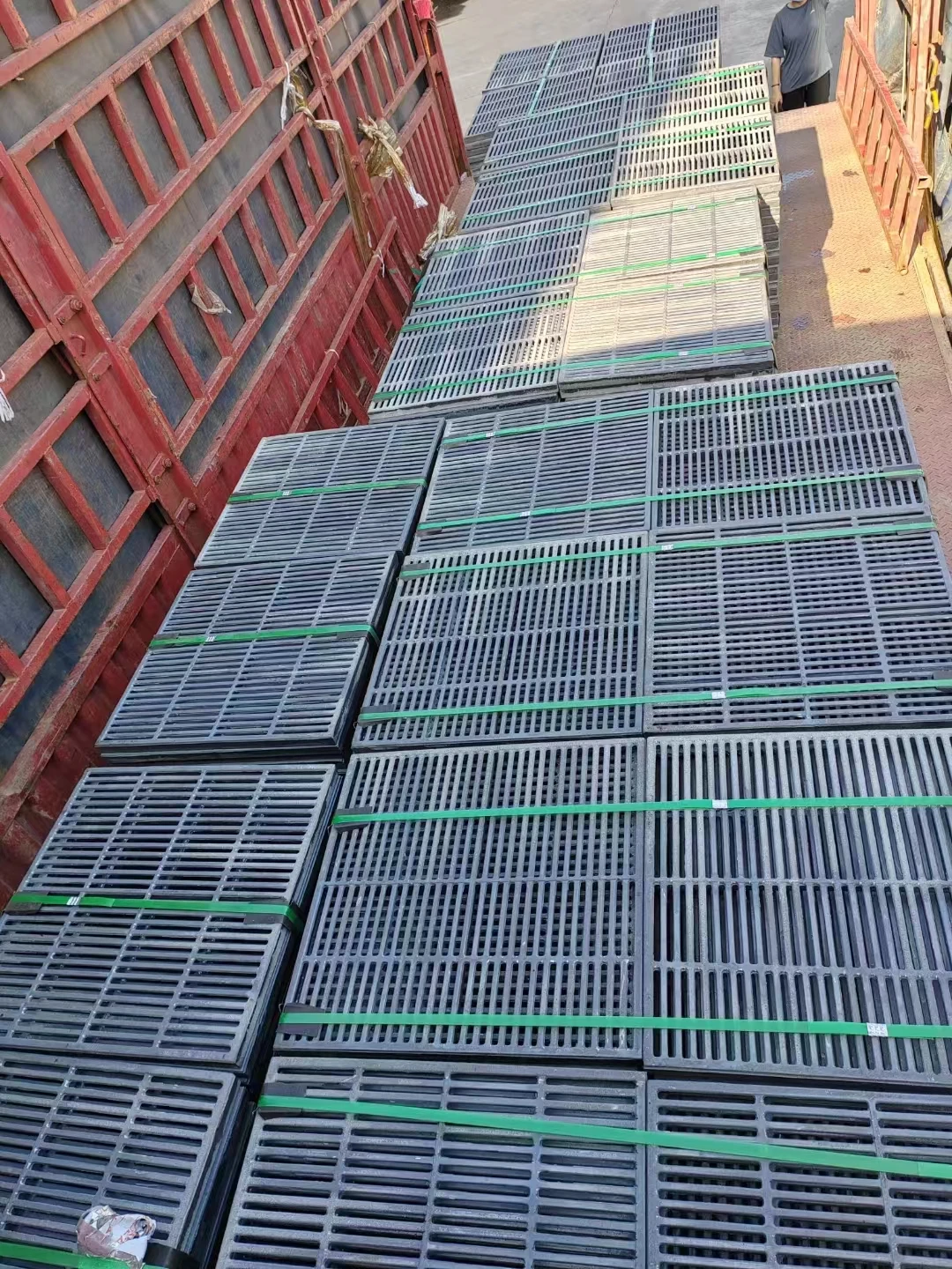 High Production 600 * 1100 Ductile Cast Iron Floor Grates for Pig Farming