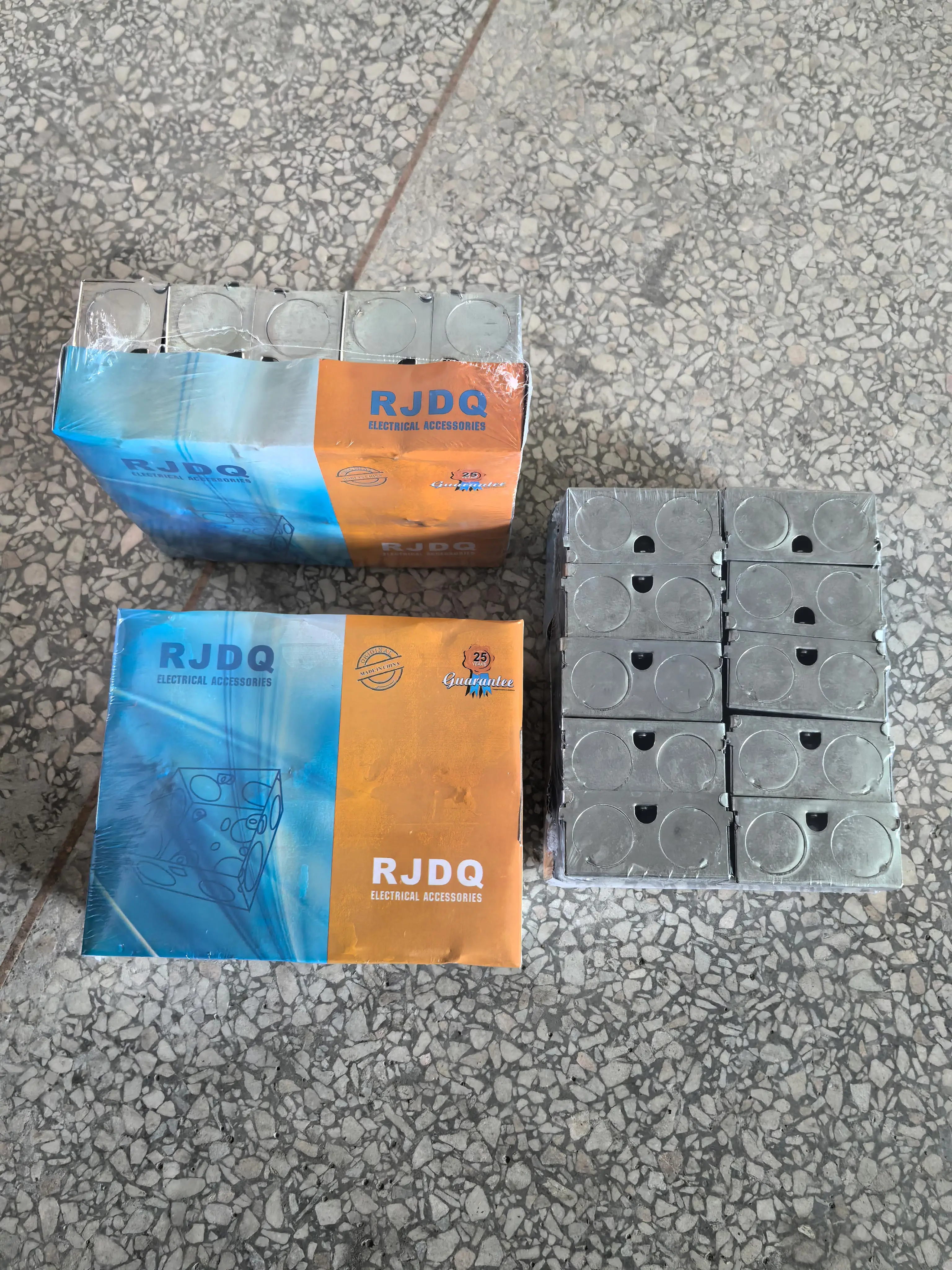 British Standard Concealed Metal Junction Box 146 Type 3 * 6 British ...