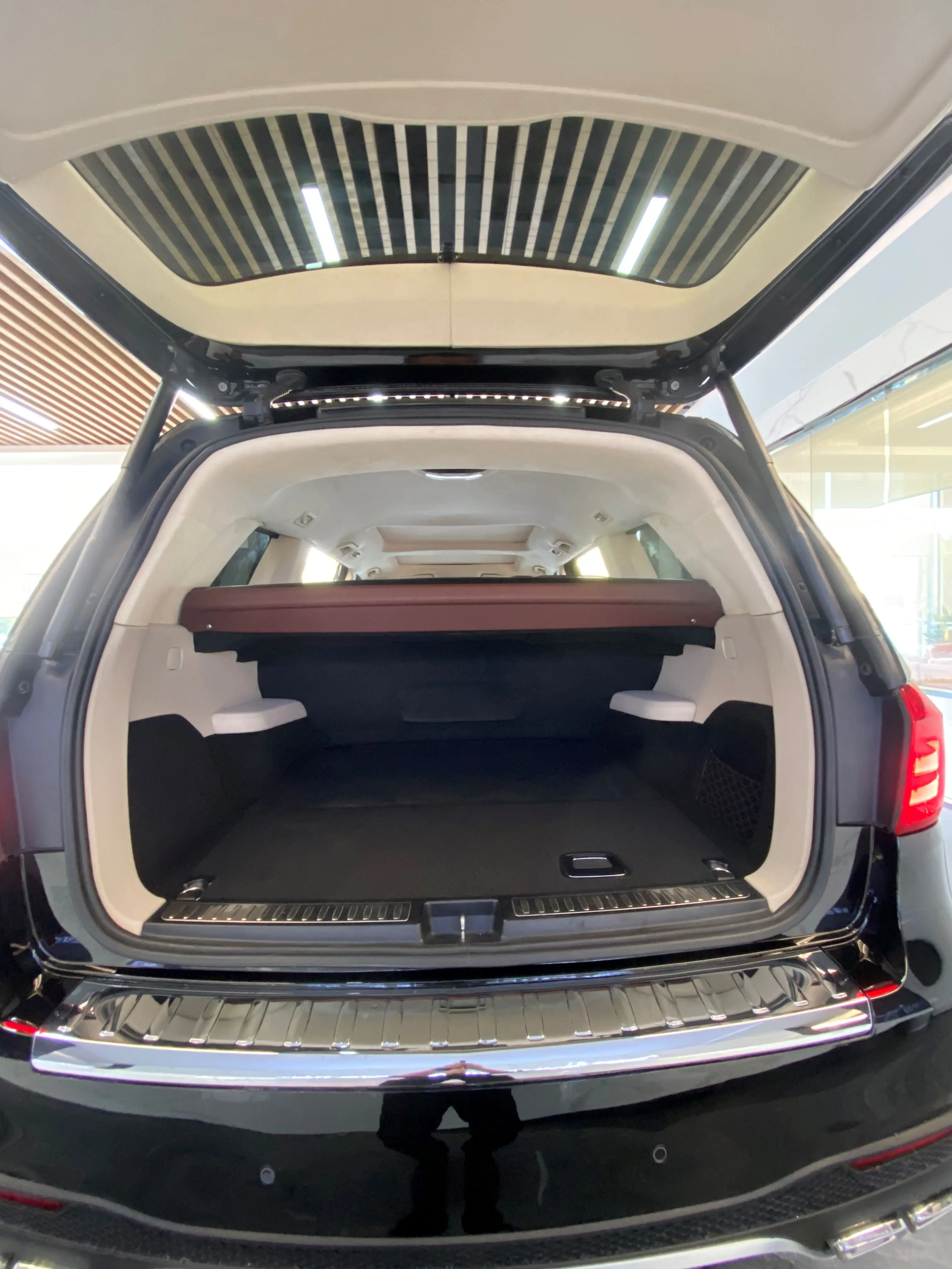 GL Maybach Interior Luxury Rear Seat Upgrade Kit for GL350