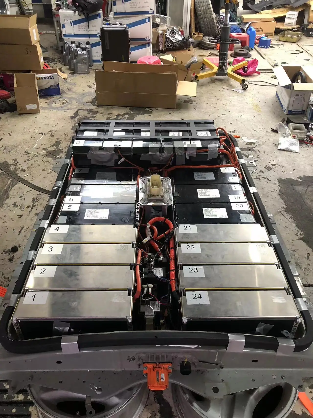 64KWH Nissan Leaf Battery Pack with CATL NCM 180ah Module