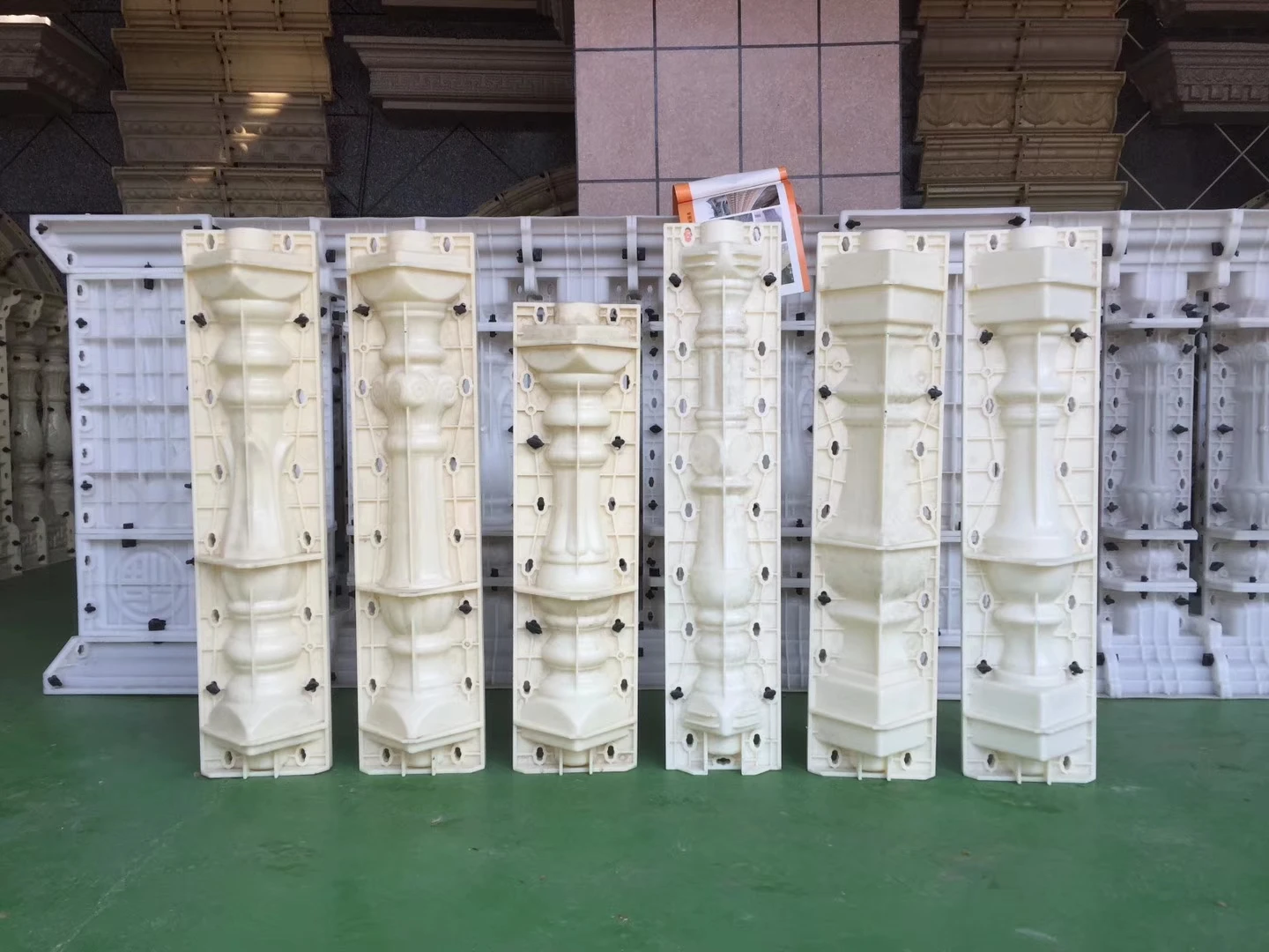 Plastic Concrete Baluster Fiberglass Silicone Mold