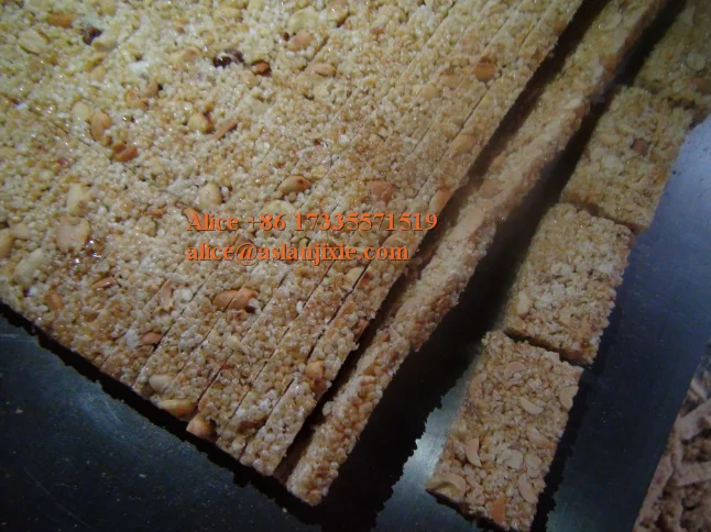 Marshmallow Cube Cutter - Efficient Nougat Cutting Machine