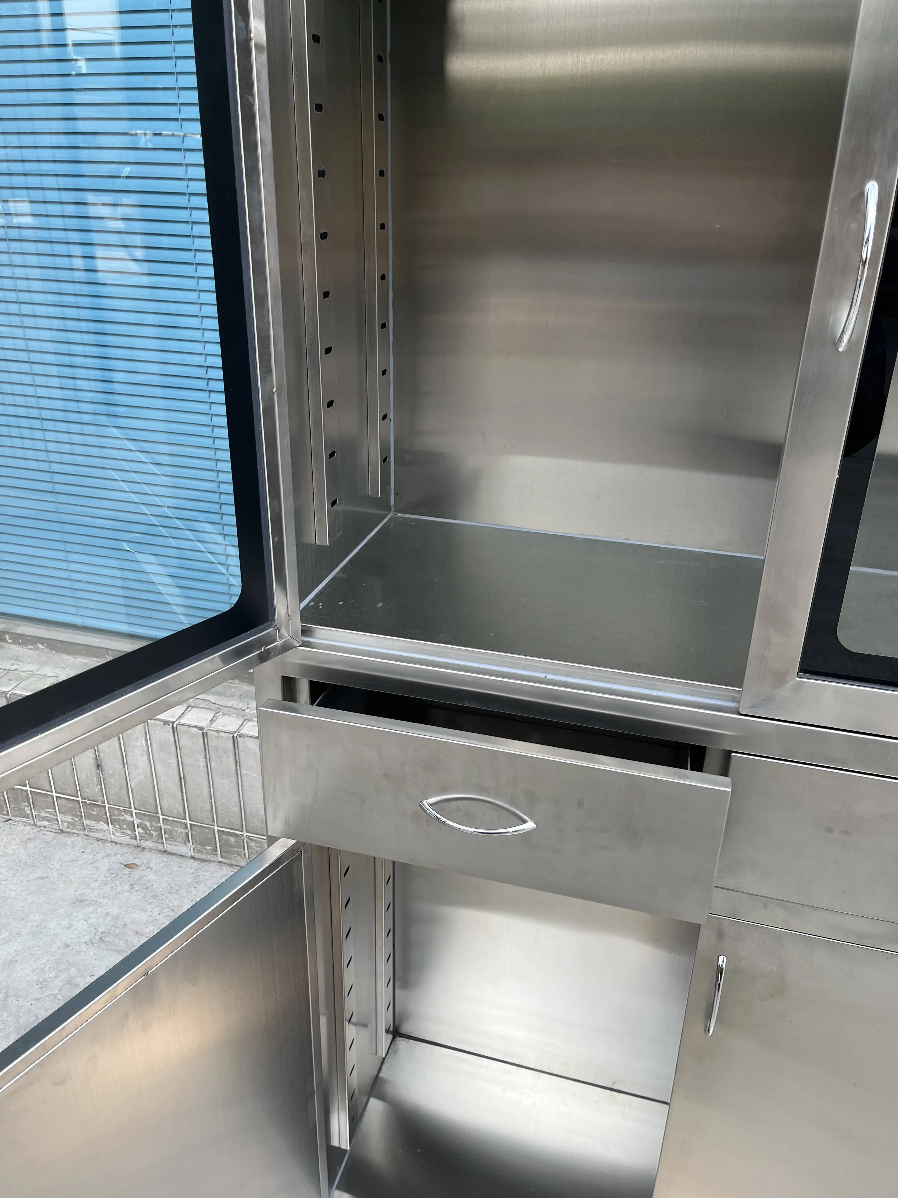 Stainless Steel Shoe Cabinet for Clean Room Use in Hospitals