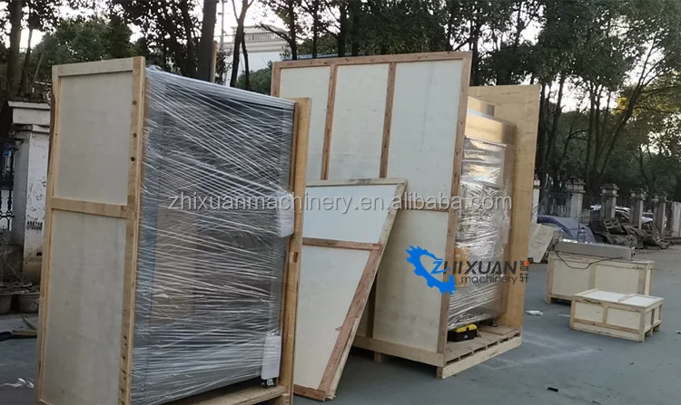 Baumkuchen Cafe Multi-layered Tree Cake Traditional Christmas Ring Cake ...