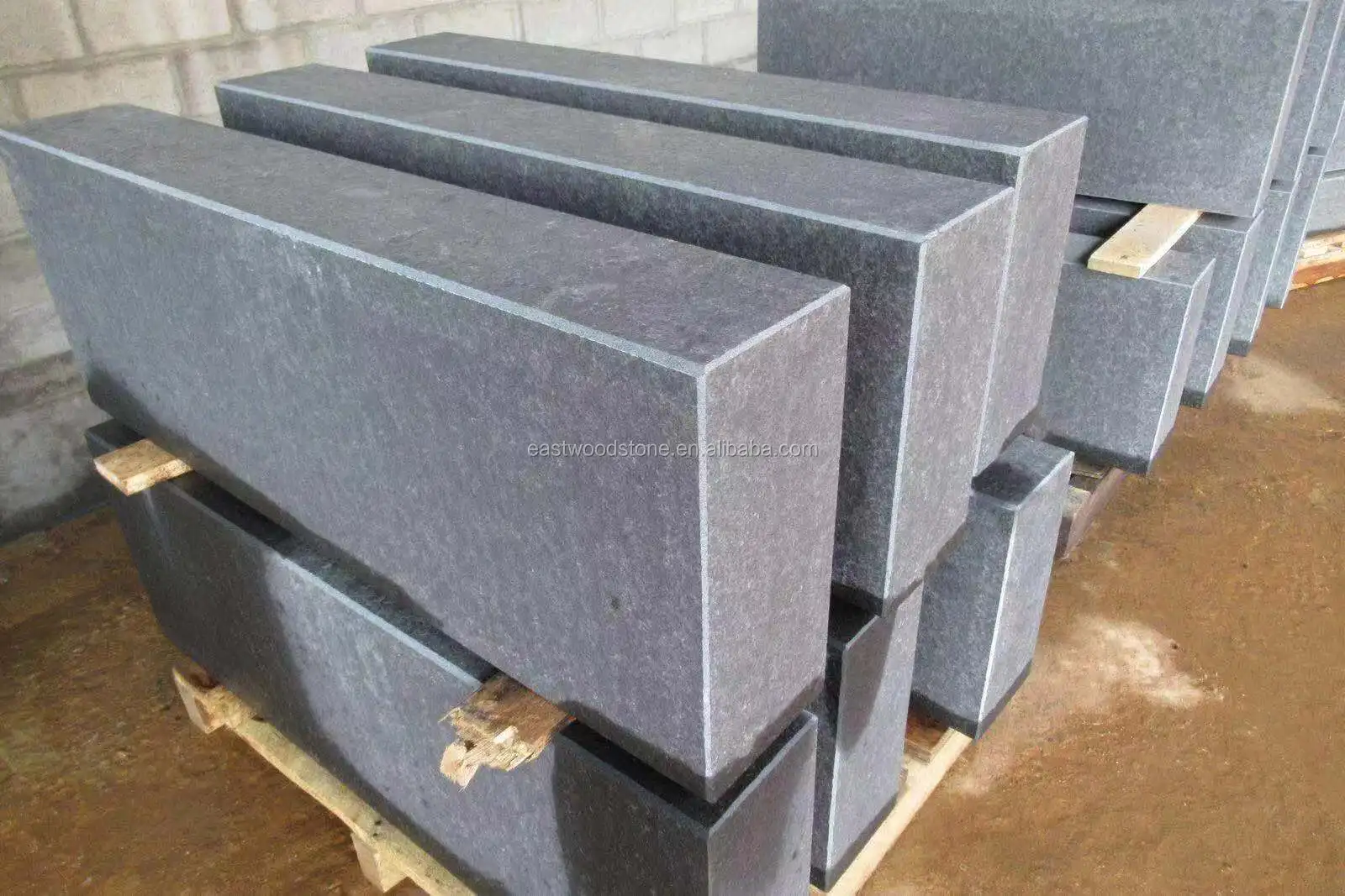 Top Flamed Vietnam Black Basalt Tread Step For Garden Stairs - Buy ...