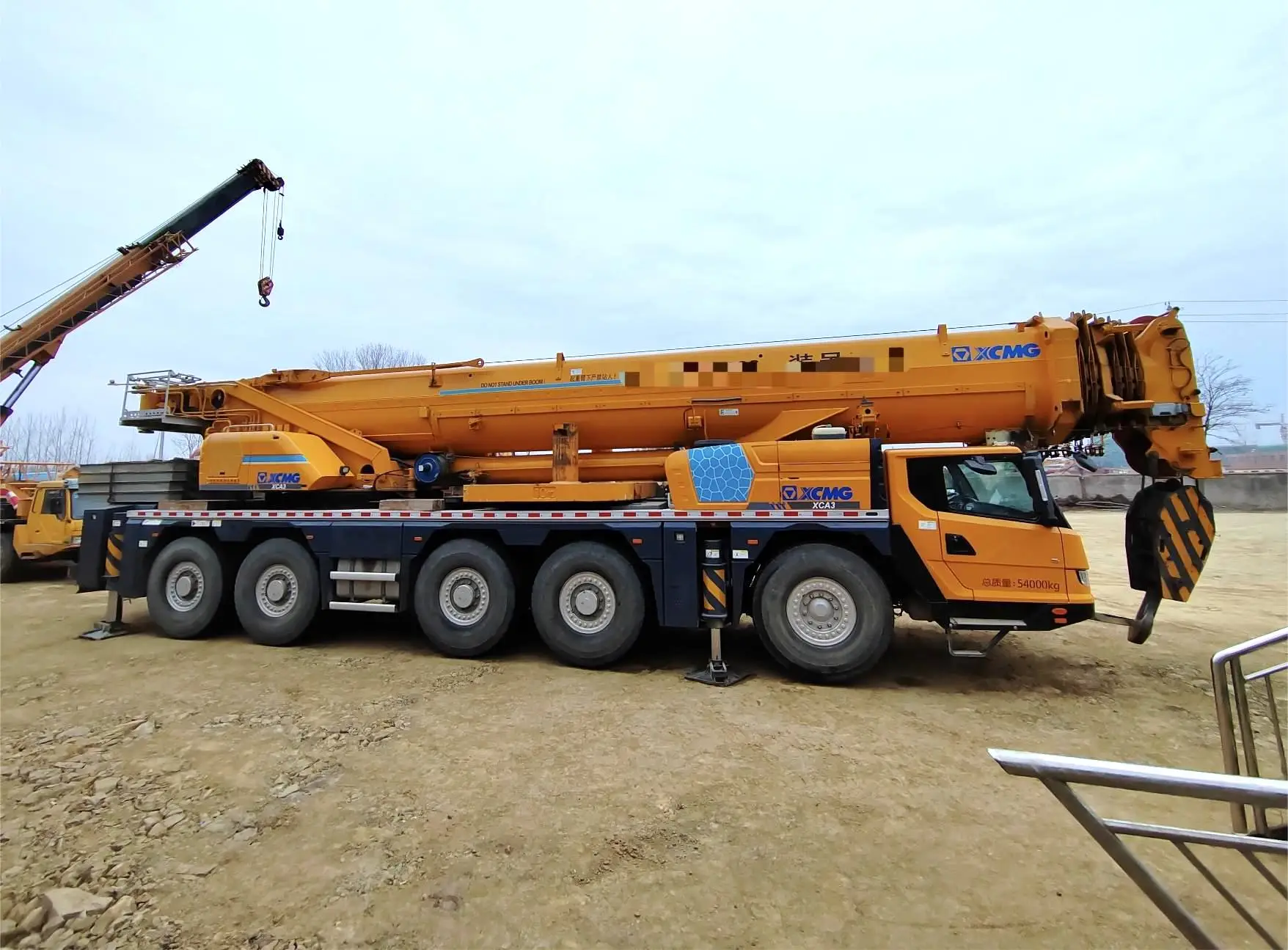XCMG Official All Terrain Crane XCA260 Used Mobile Truck Crane Telescopic for Sale| Alibaba.com