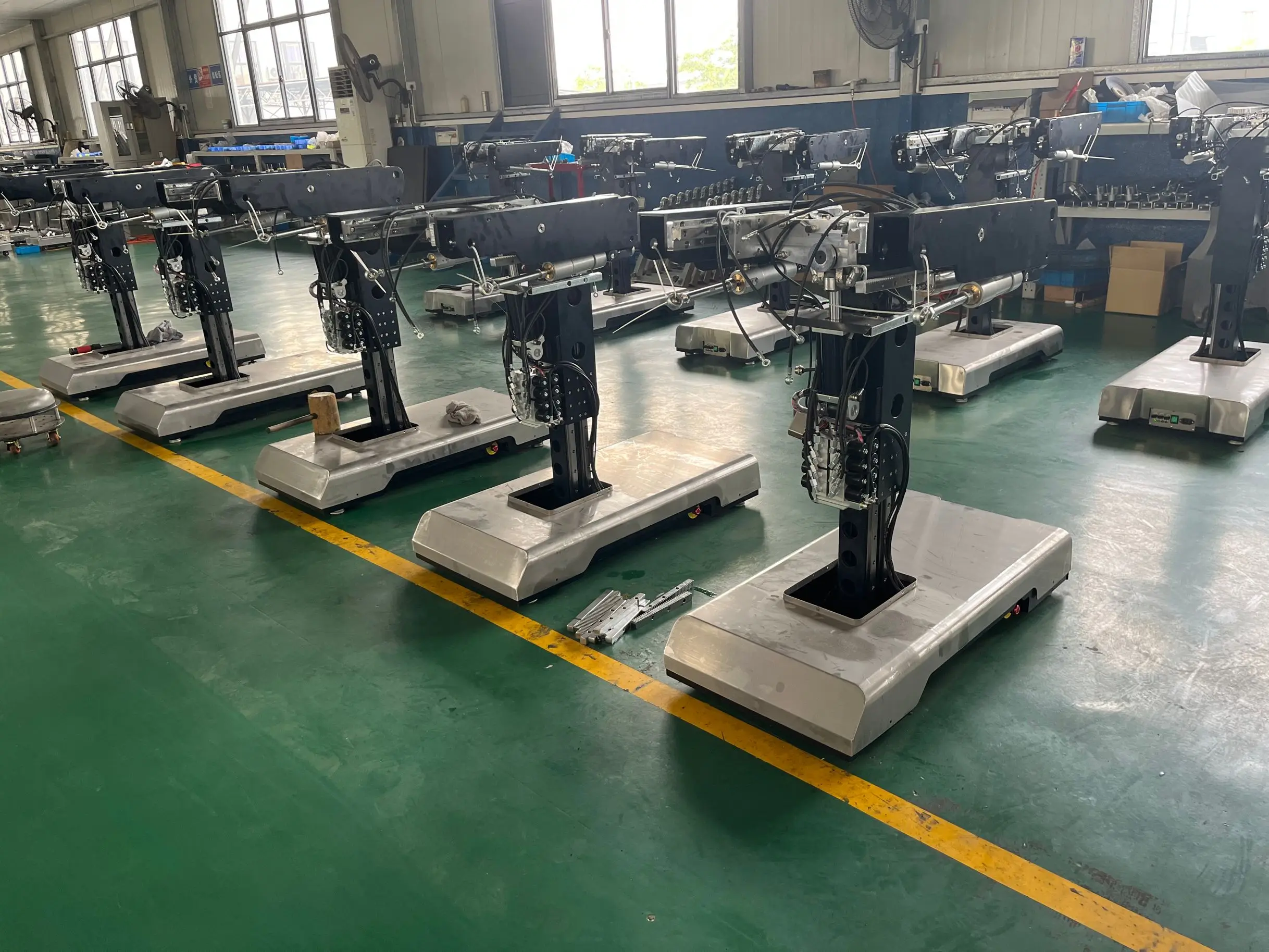 Manual Hydraulic Surgical Table Head Operated Split Leg Manual ...