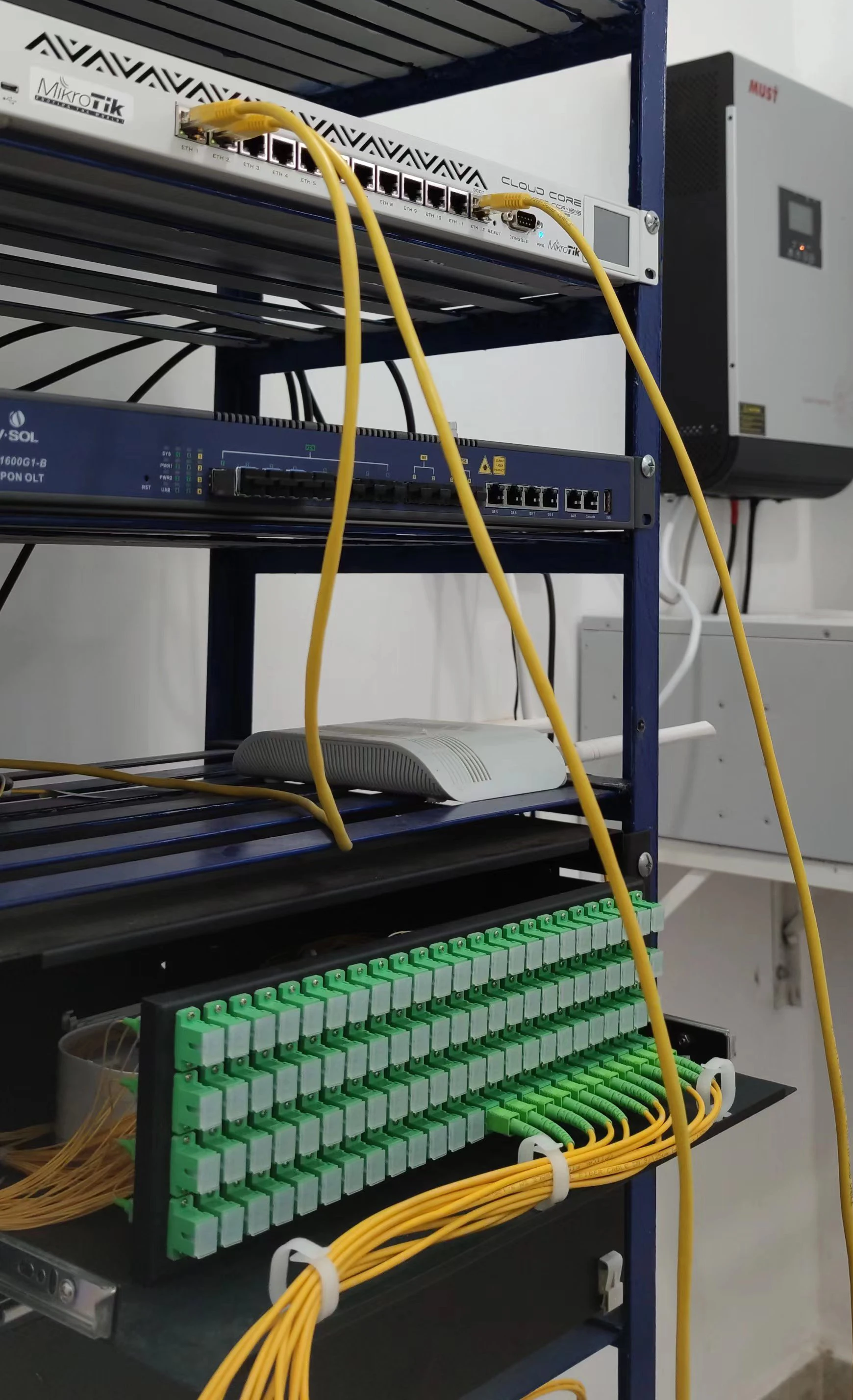 FONGKO 12 Port Patch Panel Metal Connecteur Intelligent Structure Oem ...