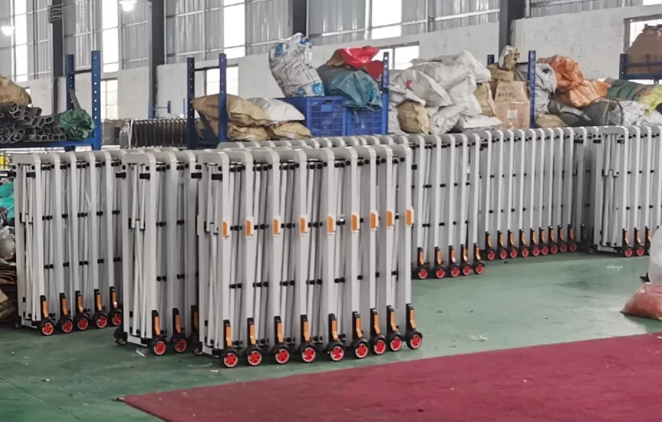 Manual Push and Pull Telescopic Fence - Secure & Durable