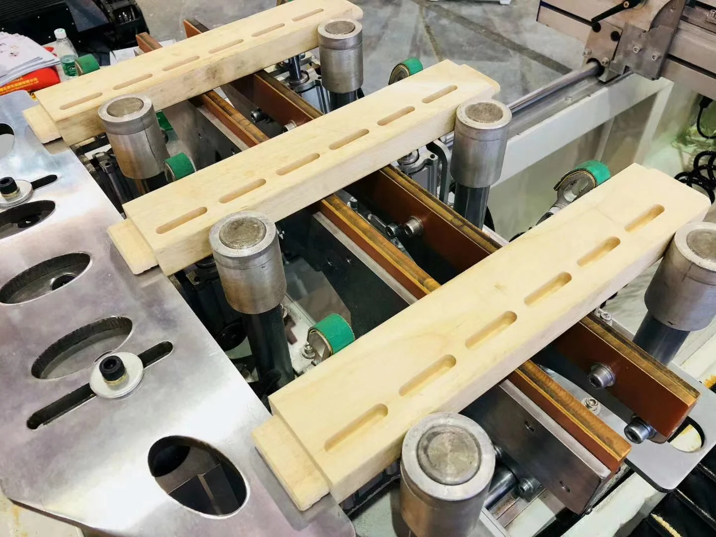 5A Multi-Axis Tongue and Groove Equipment for Woodworking