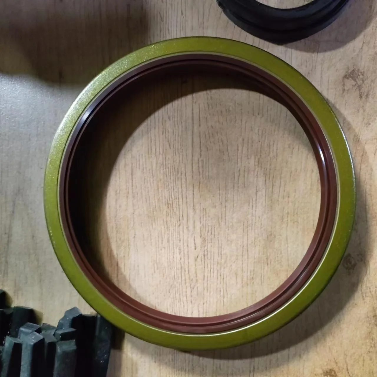 Wheel Hub Seal 0019973847/1080457045/482782/0209970547 Ta Sealing 125 ...