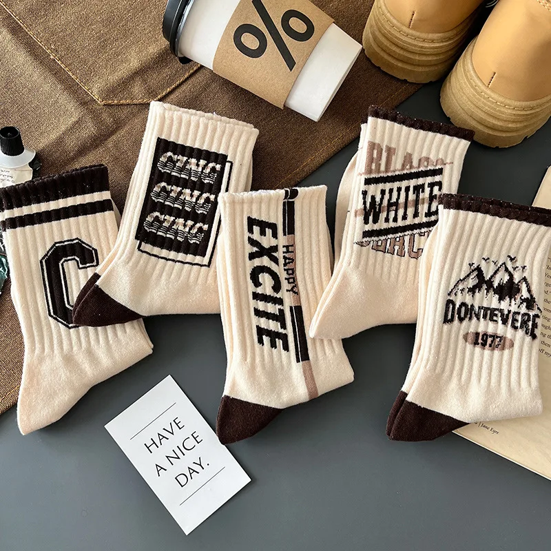 Wholesale Custom Bold Lettering Streetwear Design Socks