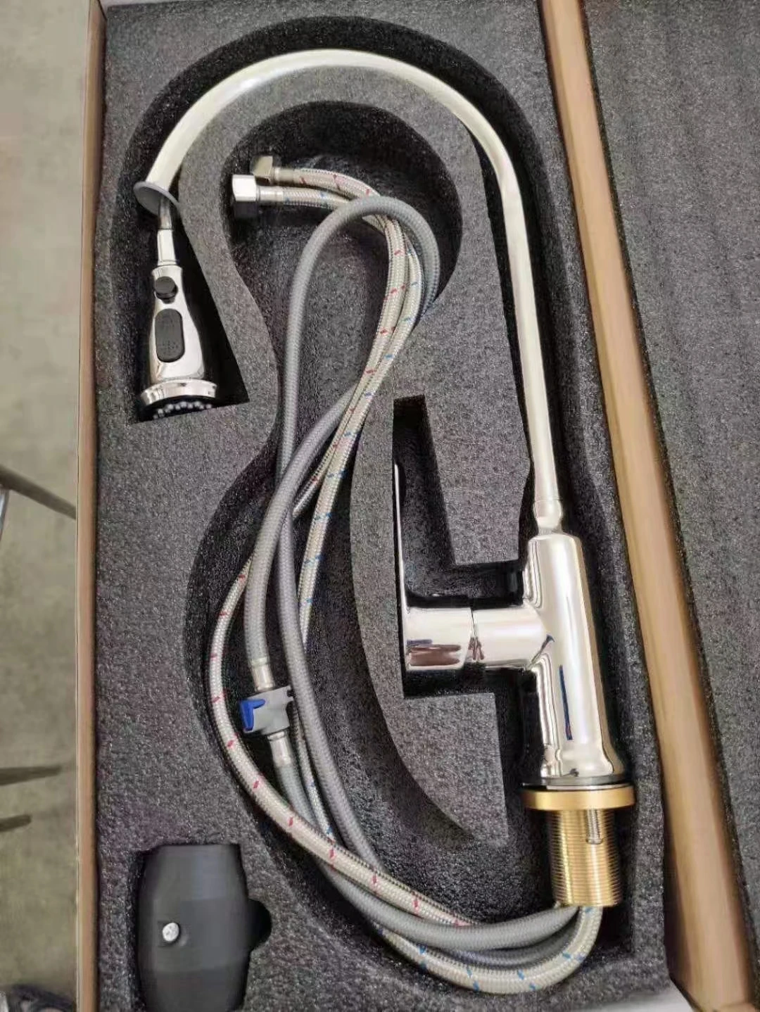 Modern Spring Loaded Flexible 2 Ways Spout Pull Down Brass Single Lever ...