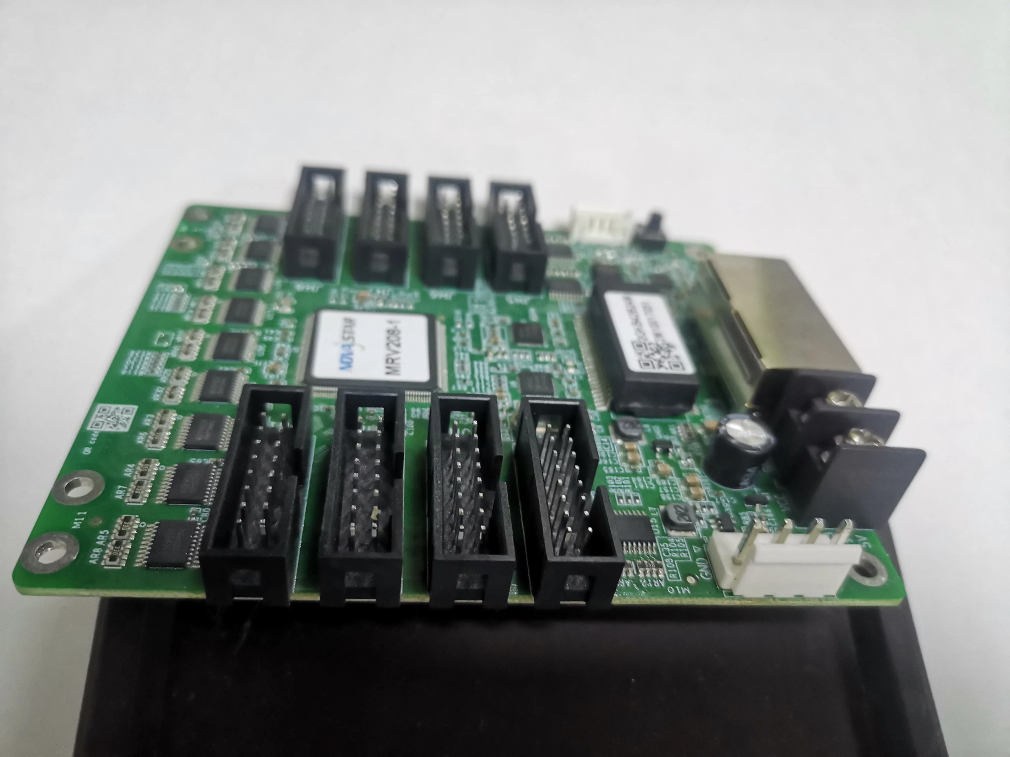 NOVASTAR LED Receiving Card MRV208-1 - 8 HUB75 Port Control System