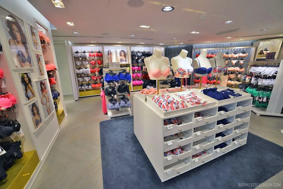 Lingerie Shop Design Retail Underwear Shop Interior Decoration ...