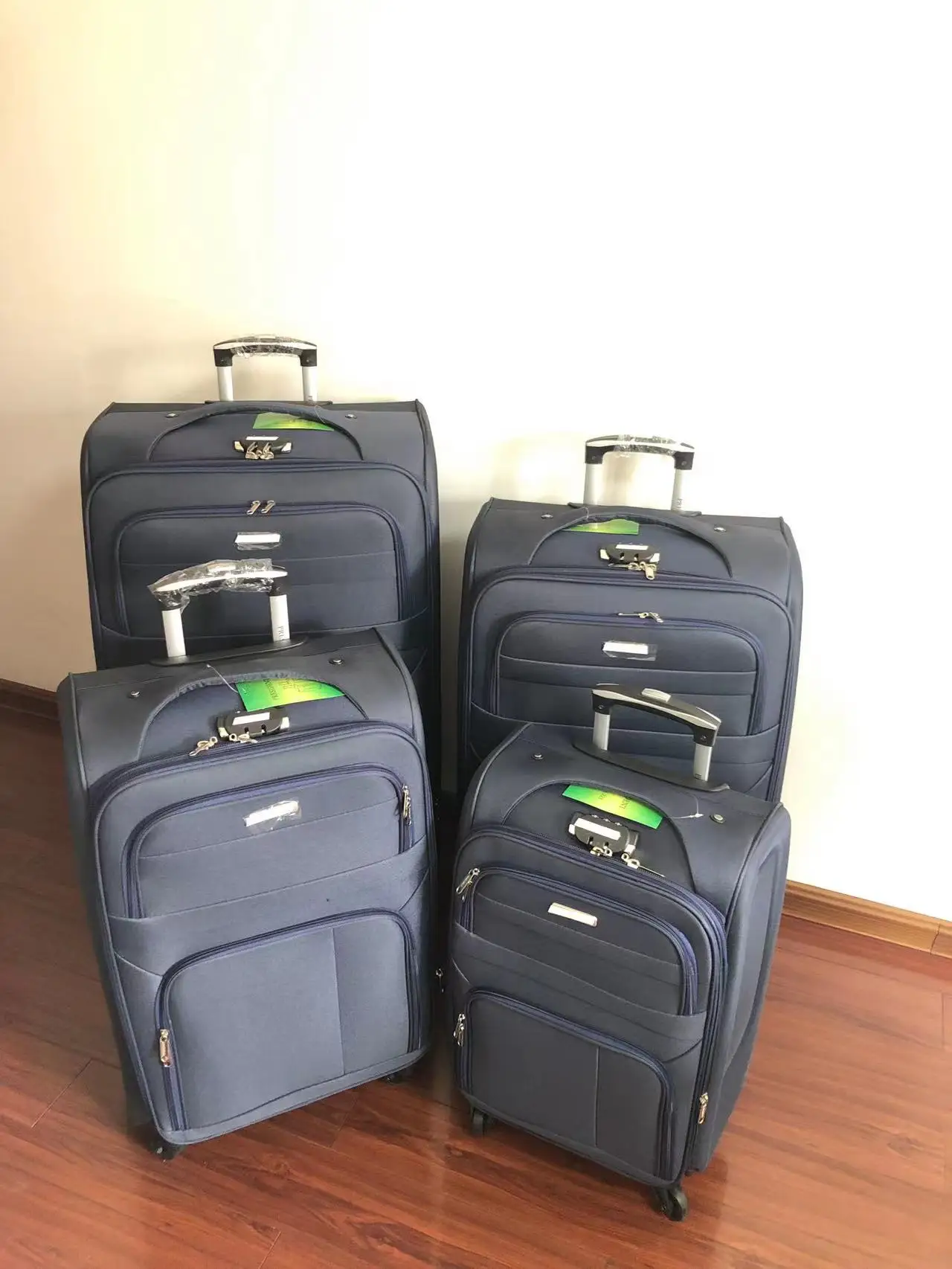 Lightweight Soft Fabric Eva Luggage 4 Pcs Set Waterproof