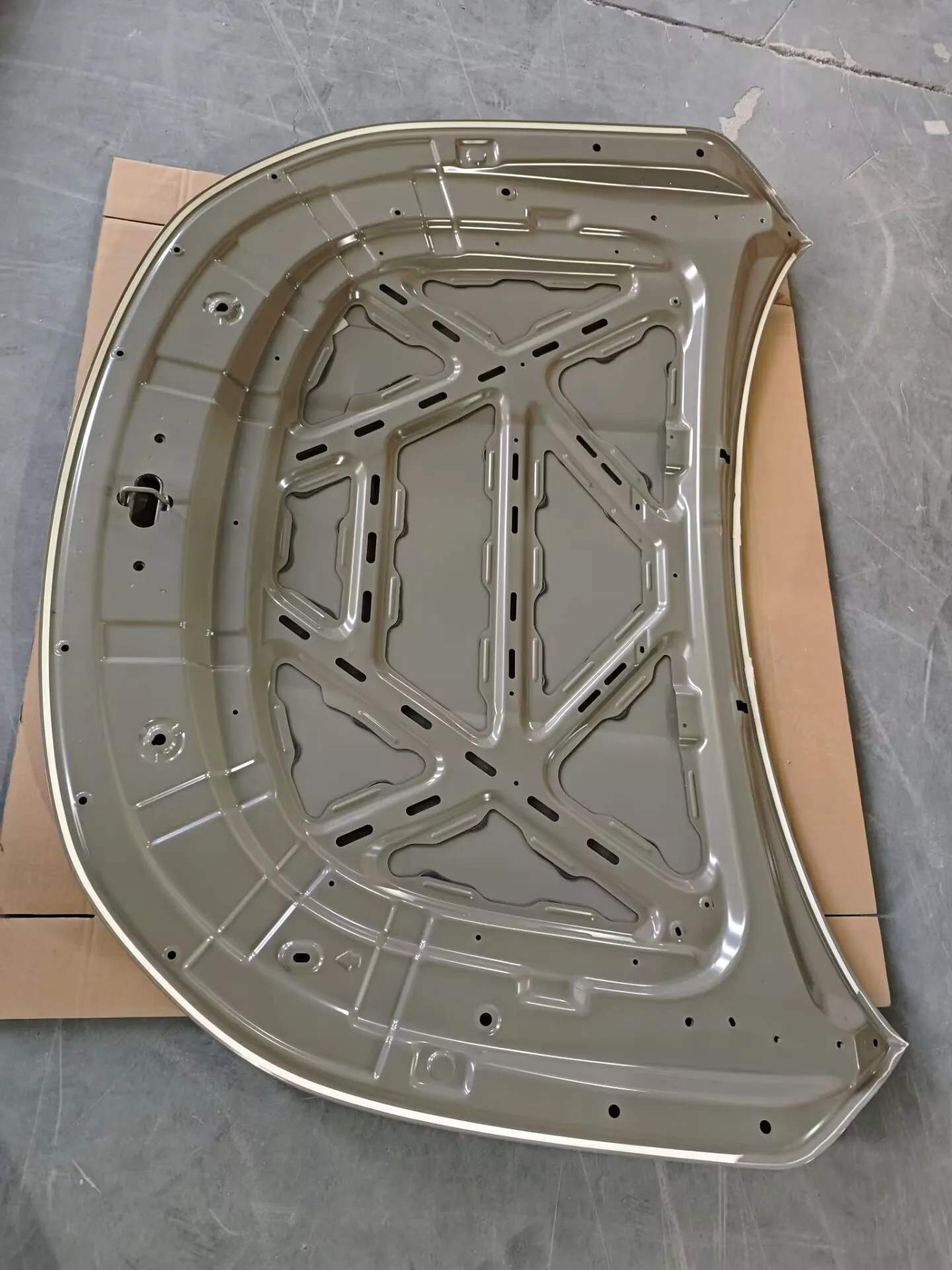 BYD Carbon Fiber Engine Bonnet for CHAZOR Destroyer 05